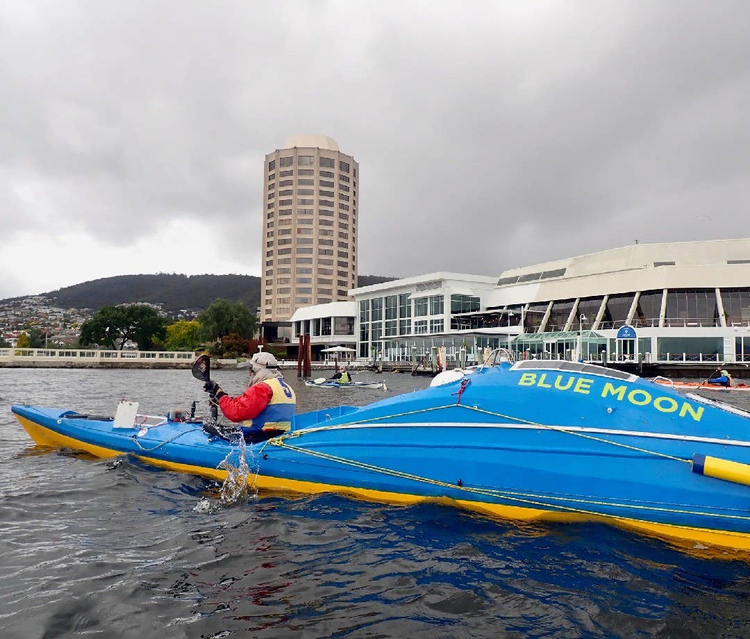 Richard Barnes Completes Solo Kayak Crossing of Tasman Sea - Men's Journal