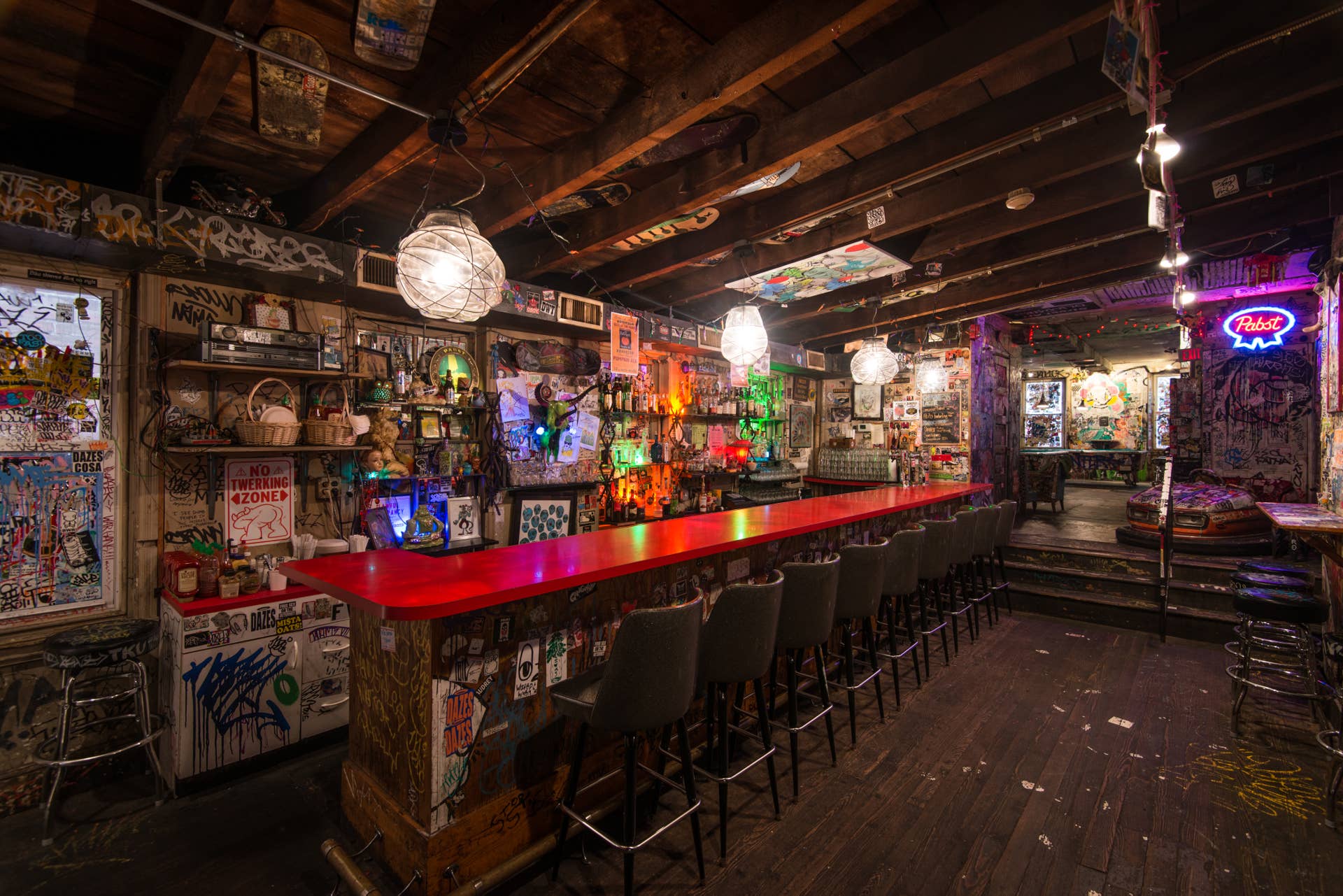 Best Dive Bars in America - Men's Journal