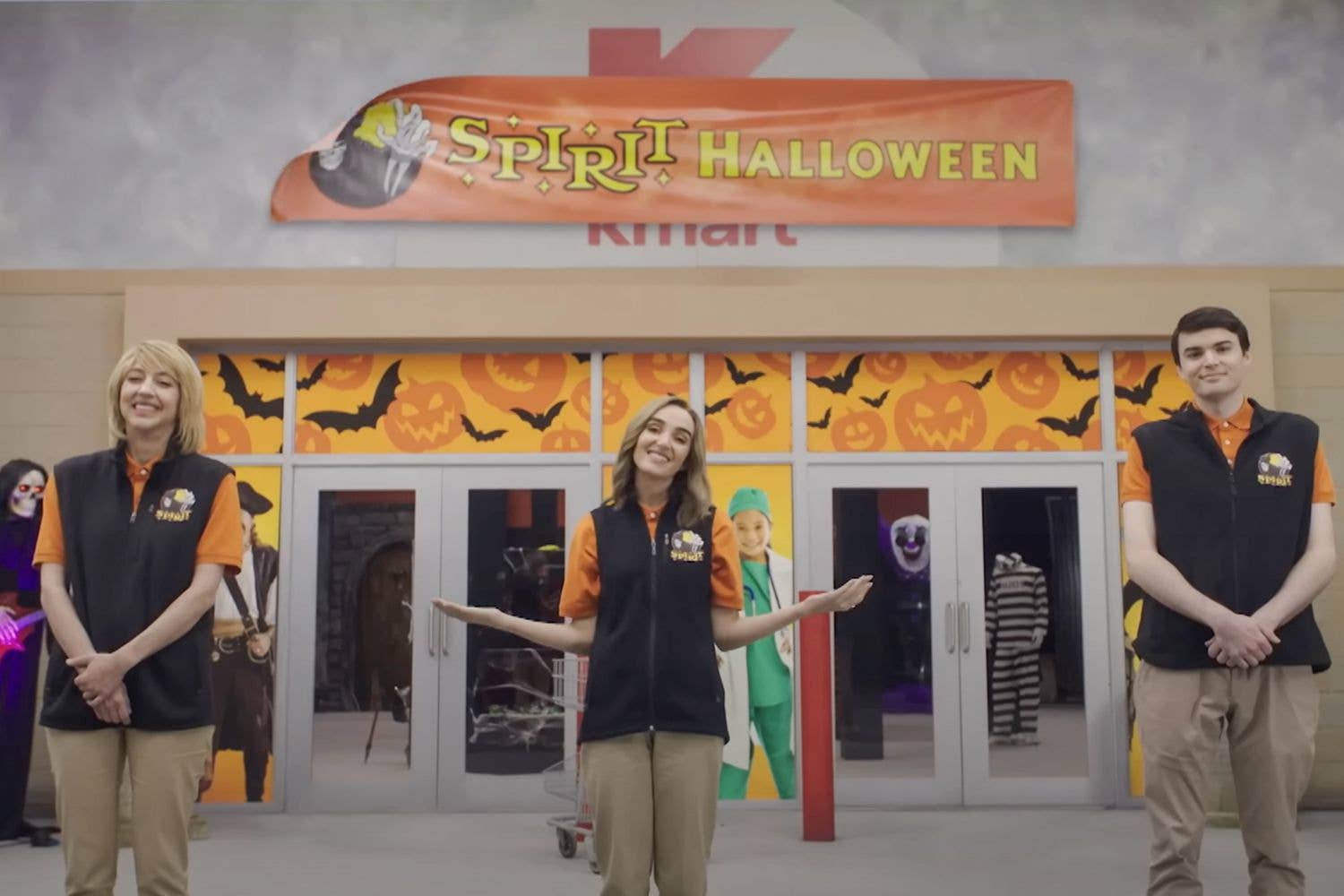 Spirit Halloween Issues Barbed Response to ‘SNL’ Parody - Men's Journal