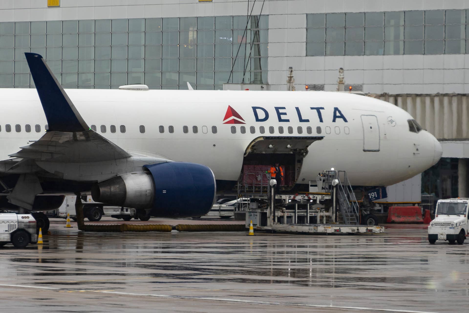 Delta Air Lines - Men's Journal