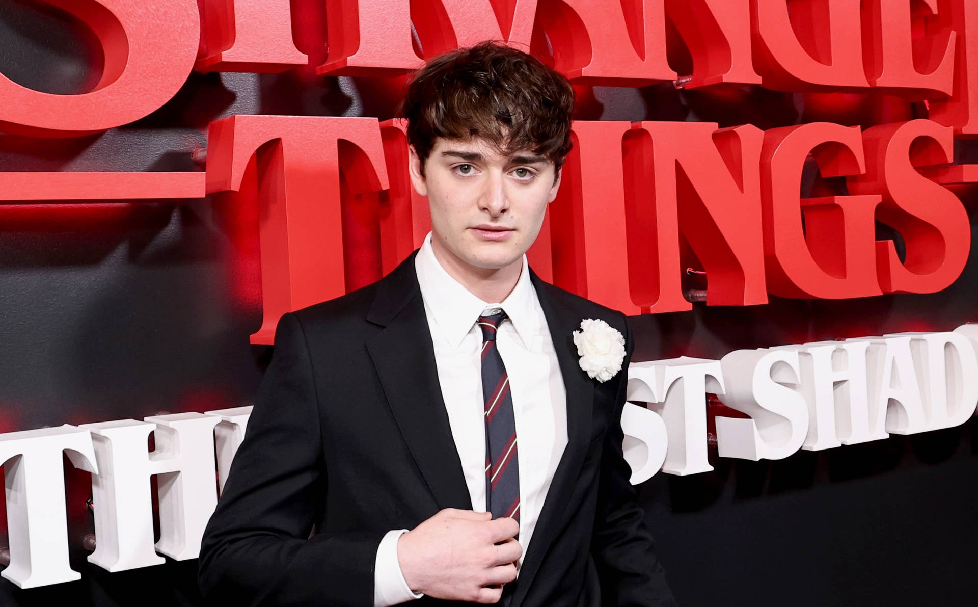 Stranger Things’ Noah Schnapp Just Won a Big Award for His Performance ...