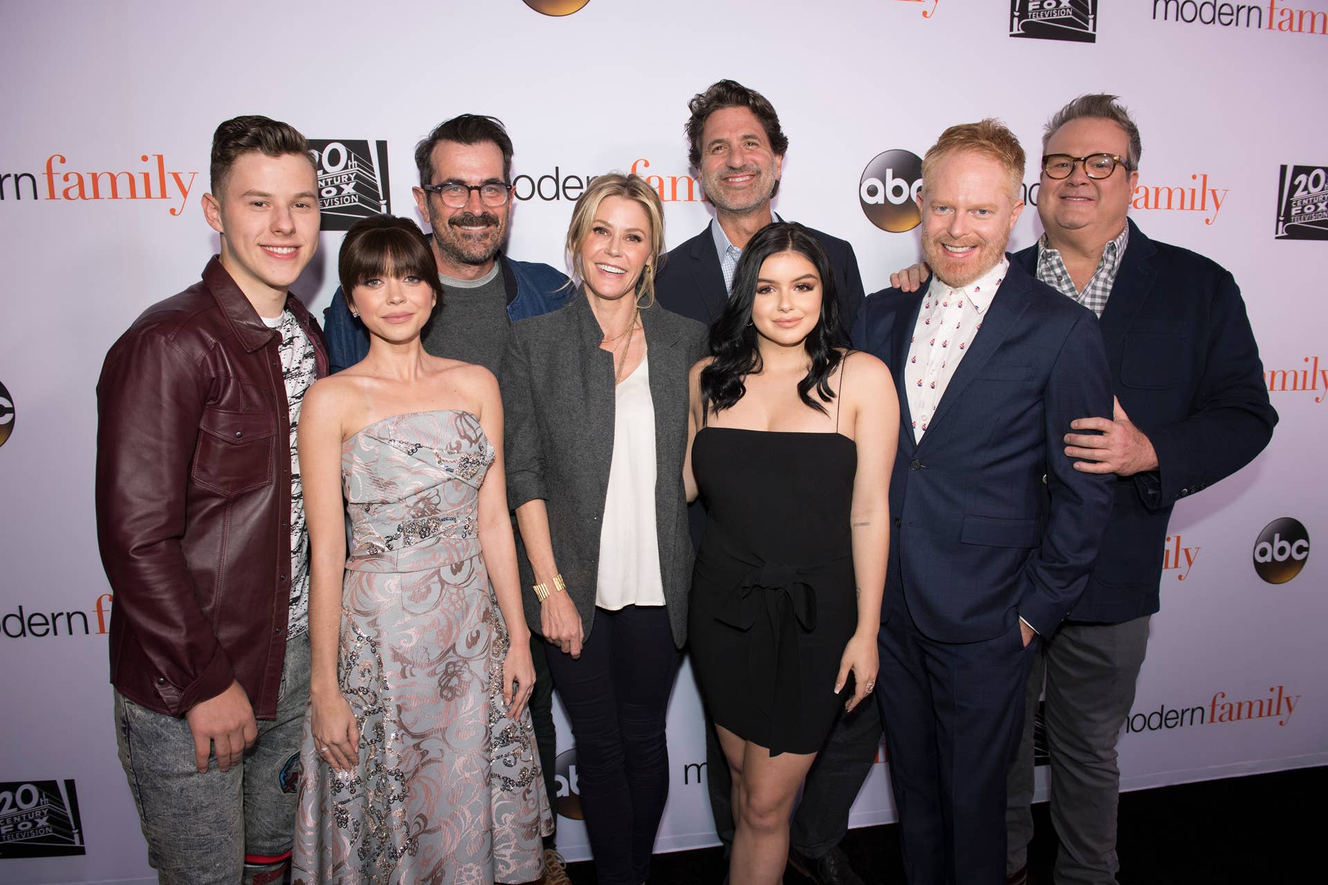 'Modern Family' Star Explains Why They Left Los Angeles Behind - Men's ...