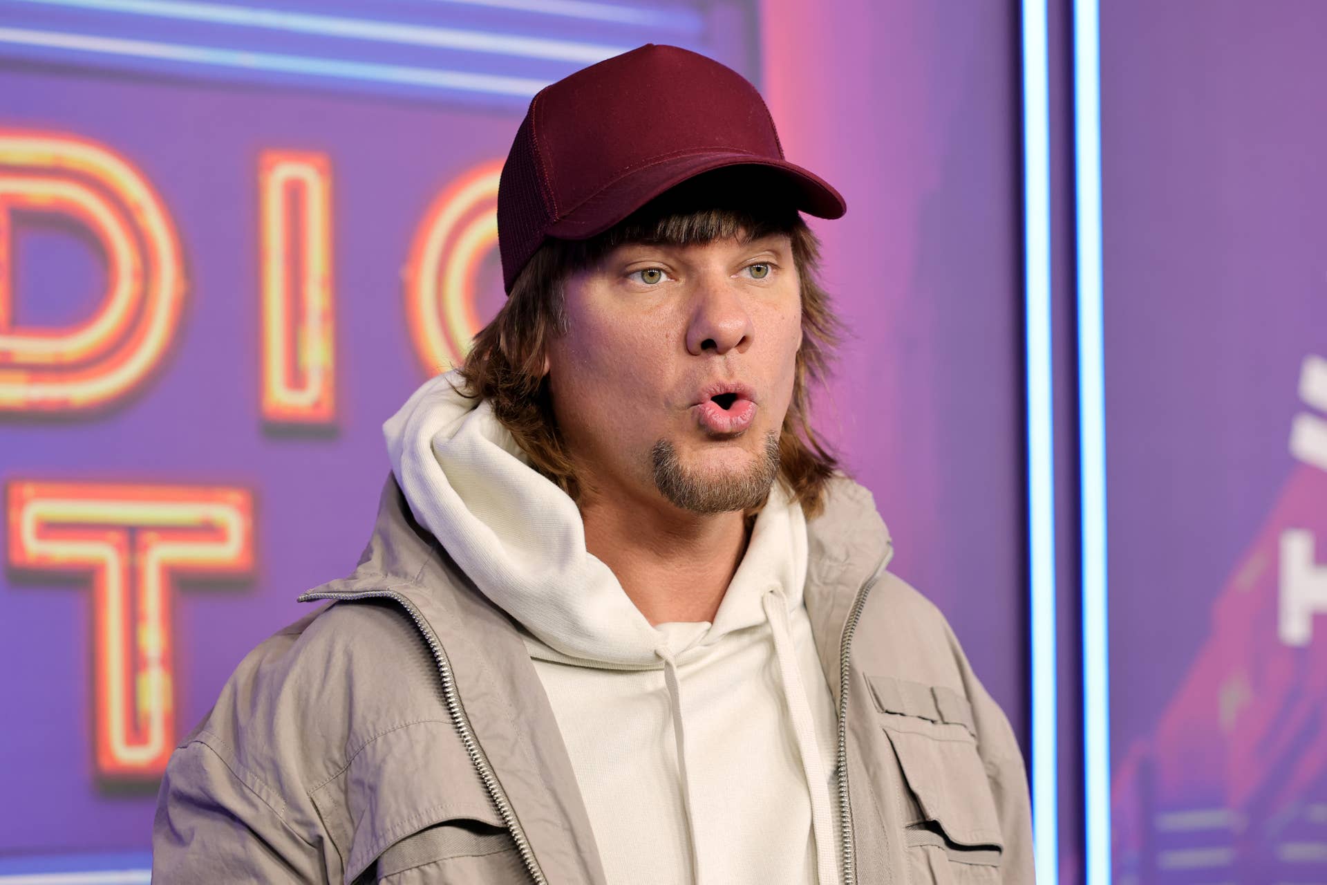 Theo Von's Netflix Special Taping Apparently Went Terribly Wrong - Men ...