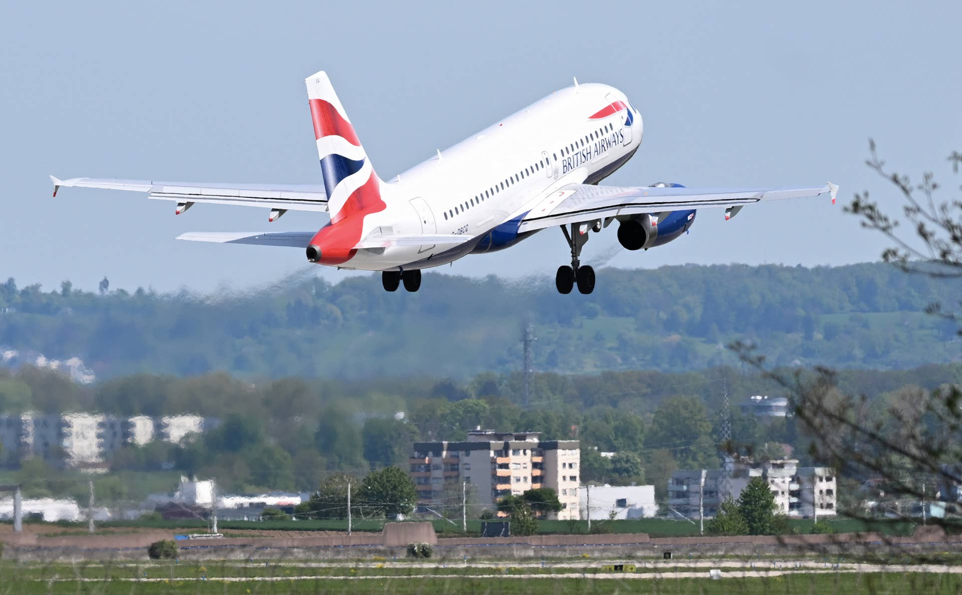 Flight Attendant Found ‘naked And Dancing During International Flight