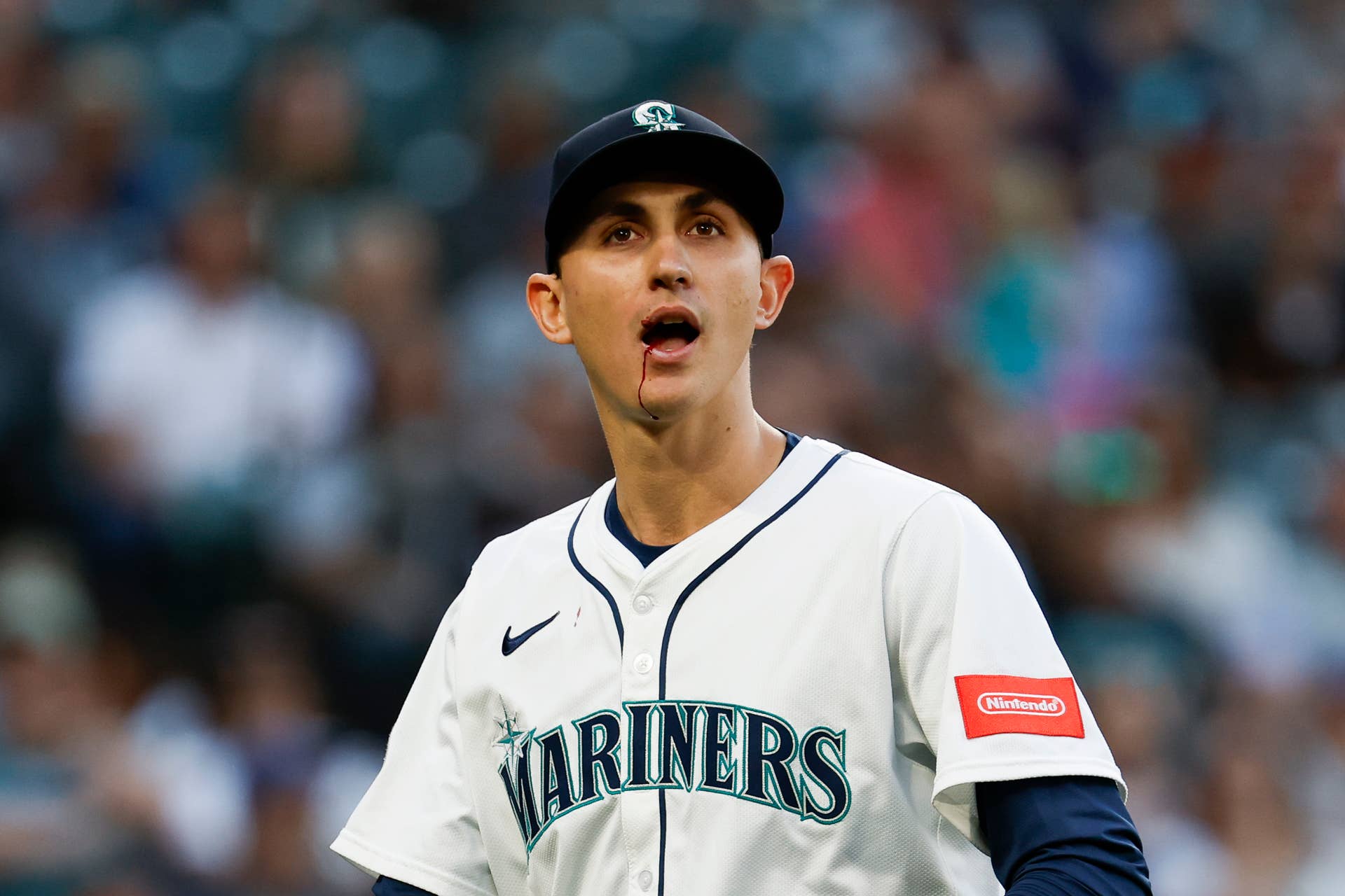 MLB Star Leaves Games Bleeding After Getting Smashed in the Face by ...