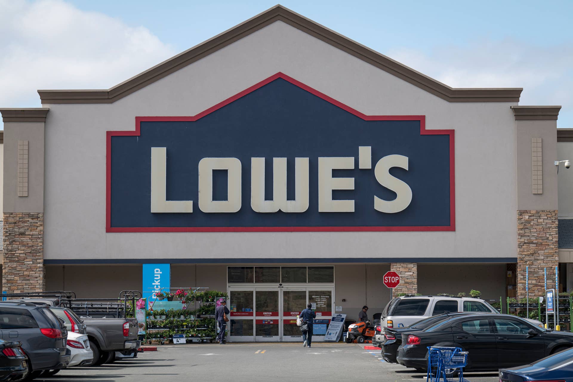 Lowe's Makes Major Move Against Home Depot - Men's Journal