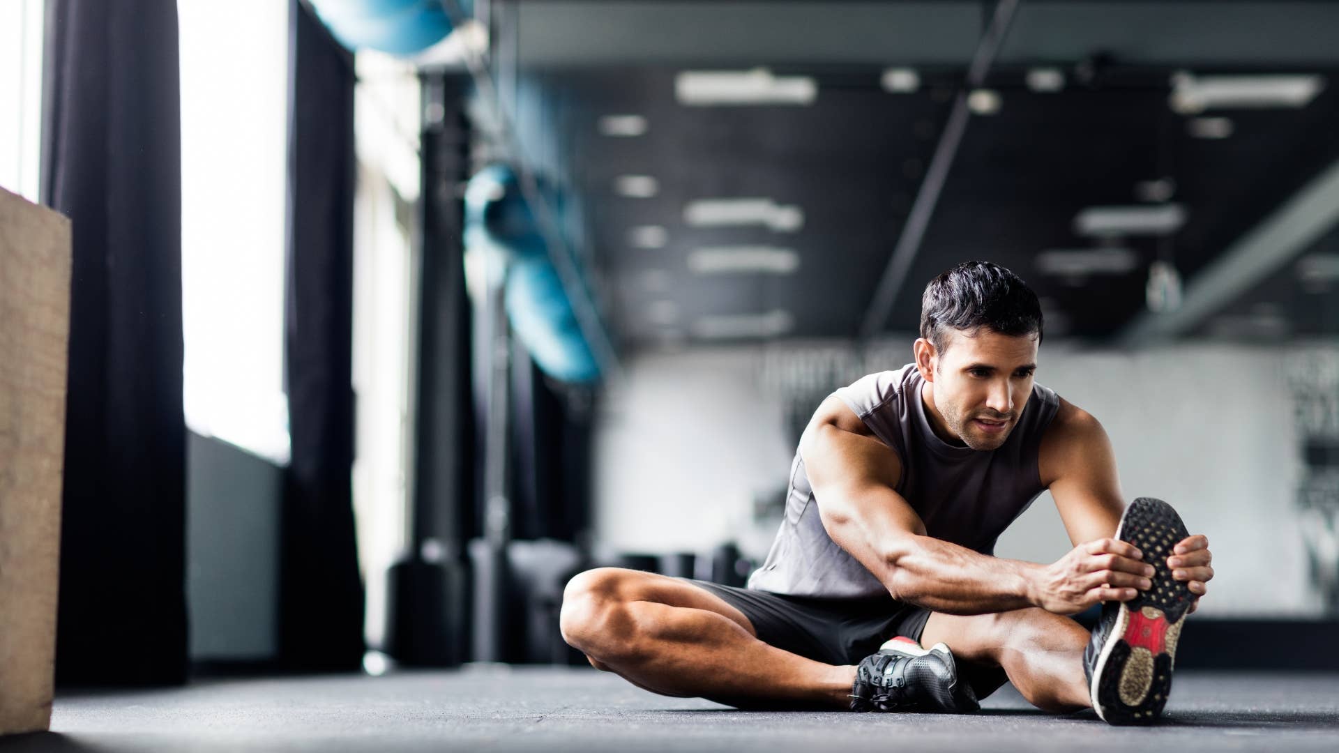 Should You Warm up Before Resistance Training? - Men's Journal