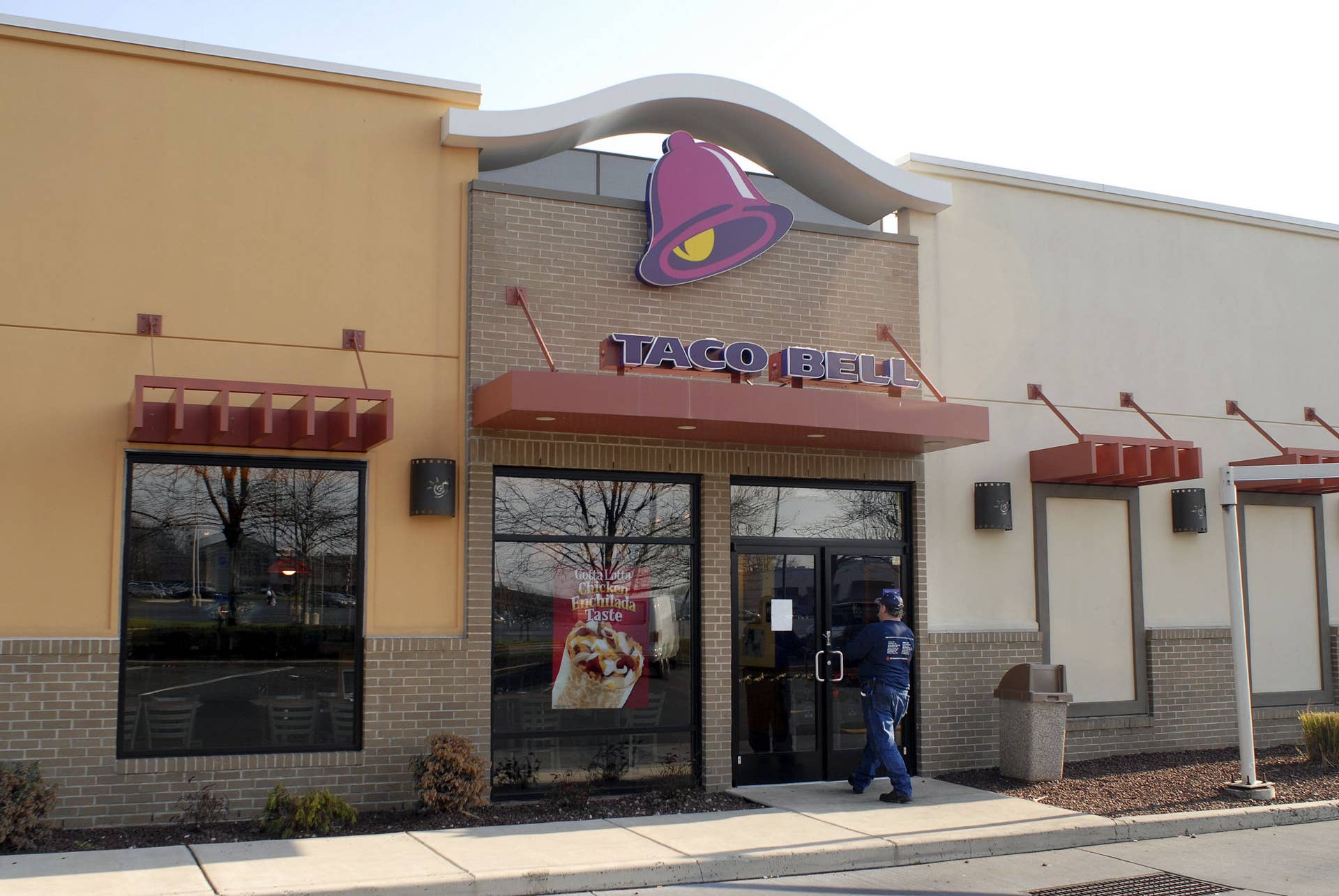 Taco Bell Reopening Previously Closed Location on June 14 - Men's Journal