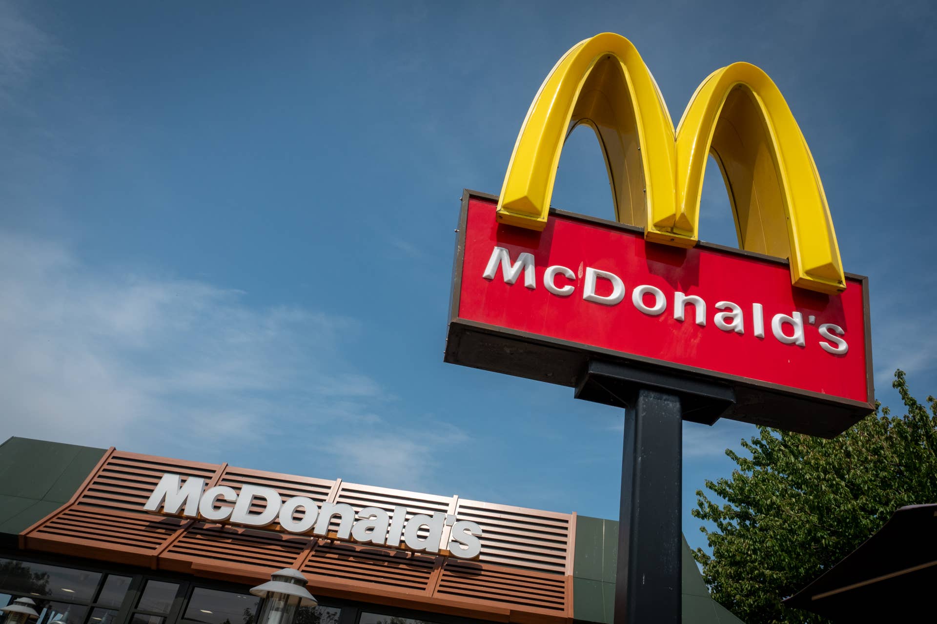 McDonald's Launches 'Big Arch' Burger in Major Market. Is It the New ...