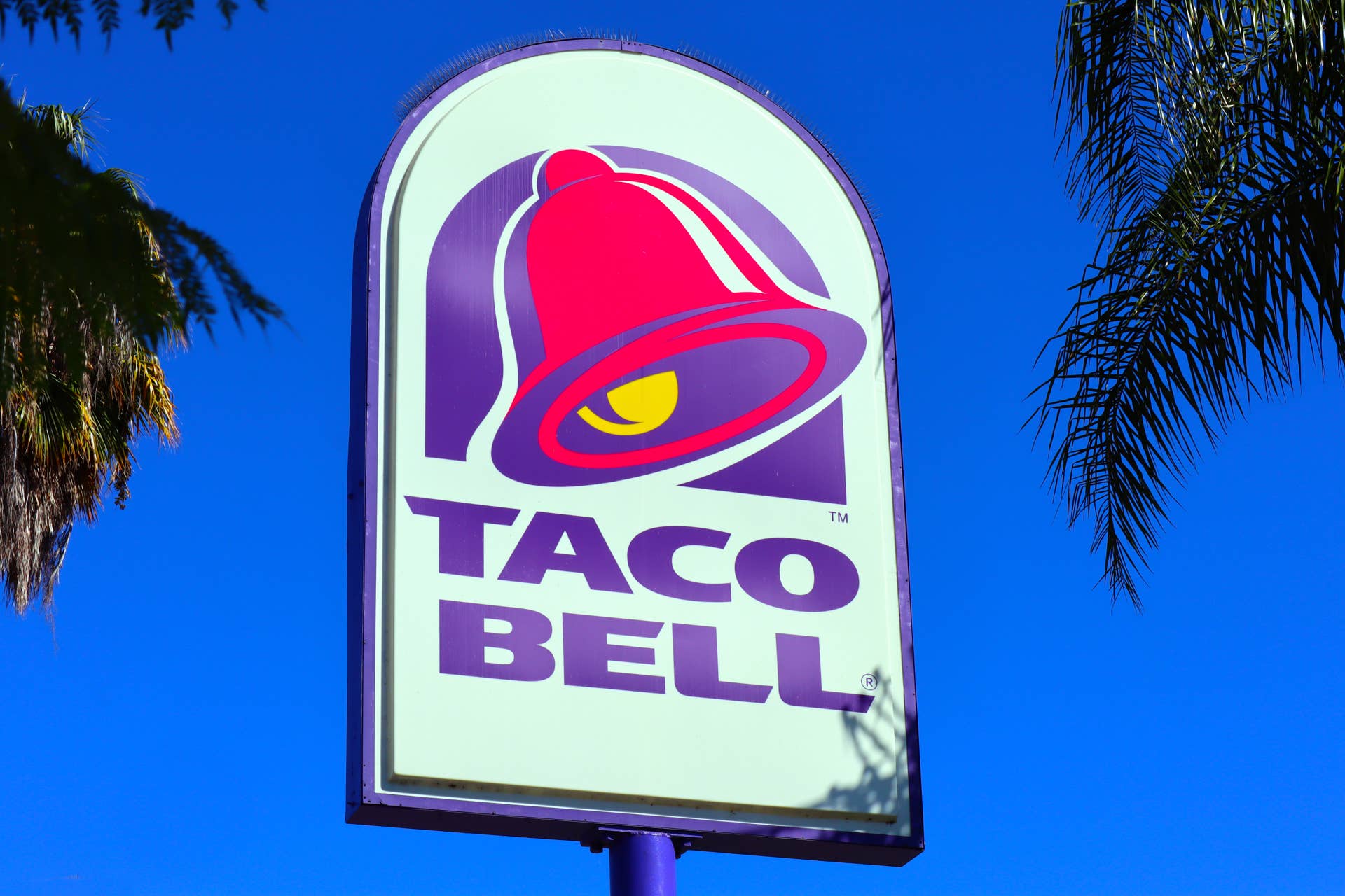 Taco Bell and Salt & Straw’s Tacolate Is Back - Men's Journal