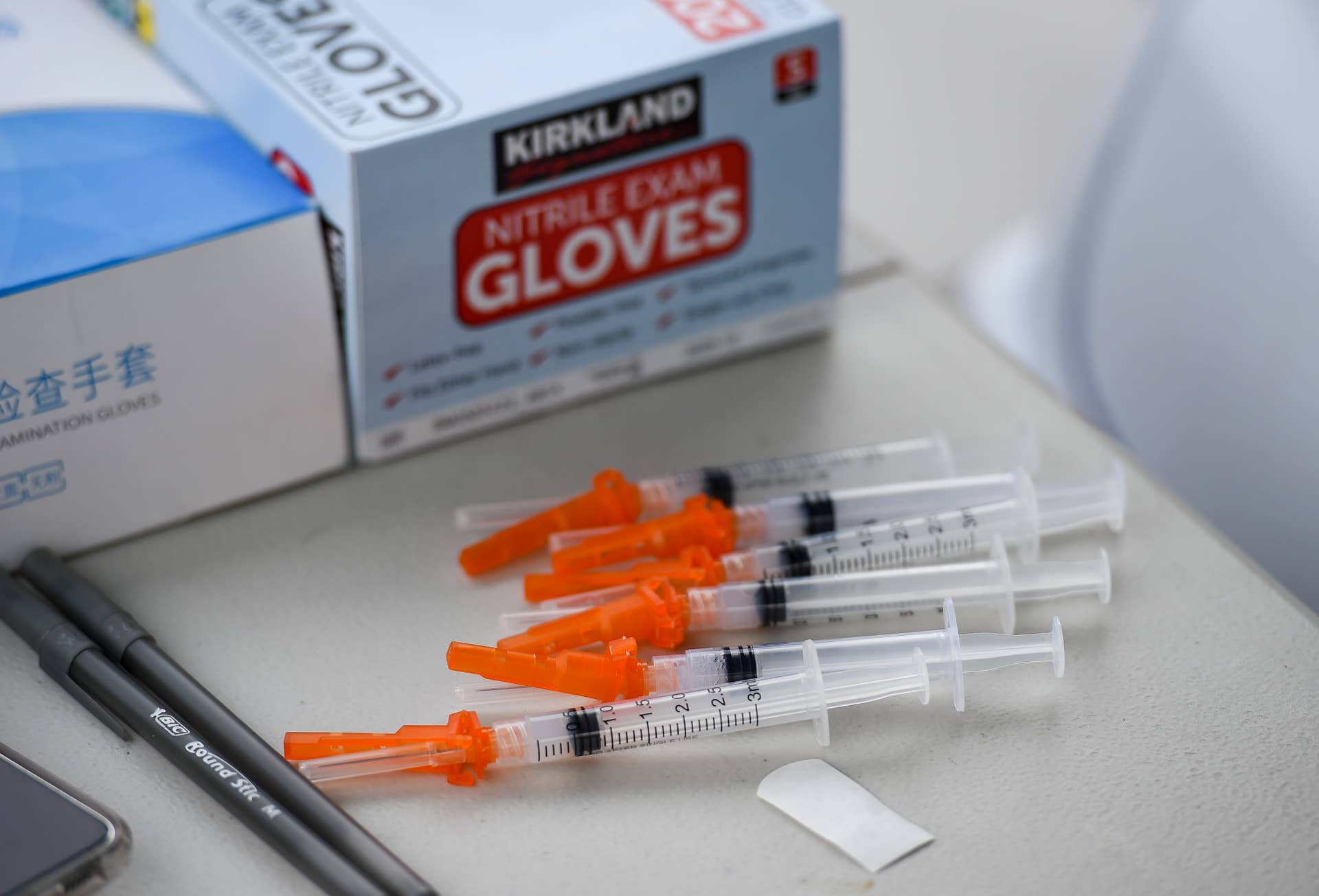 Why Thousands Are Risking DIY Weight-Loss Injections - Men's Journal