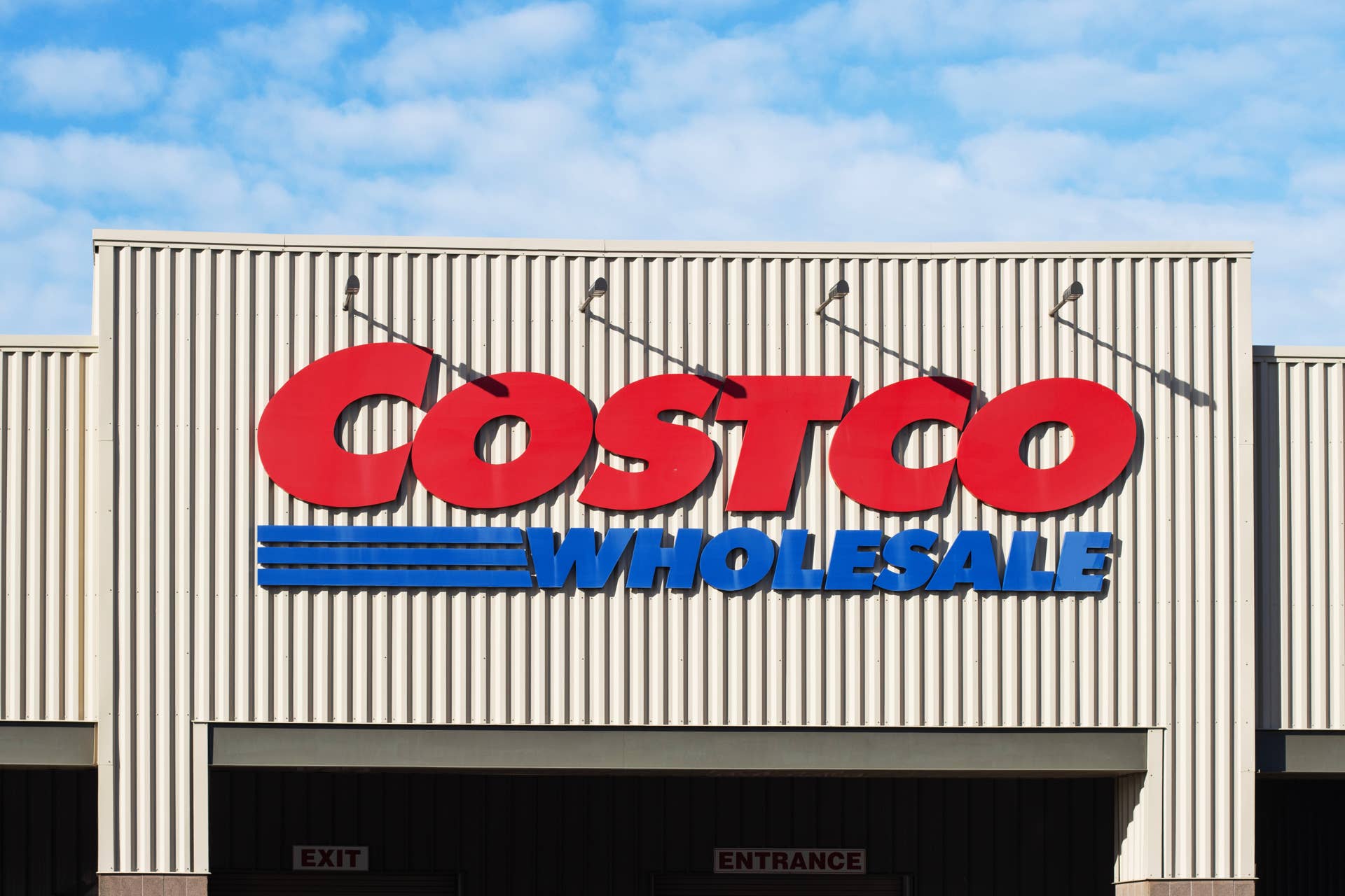Costco's Magnetic Wall Bar Is a Kitchen Game-Changer - Men's Journal