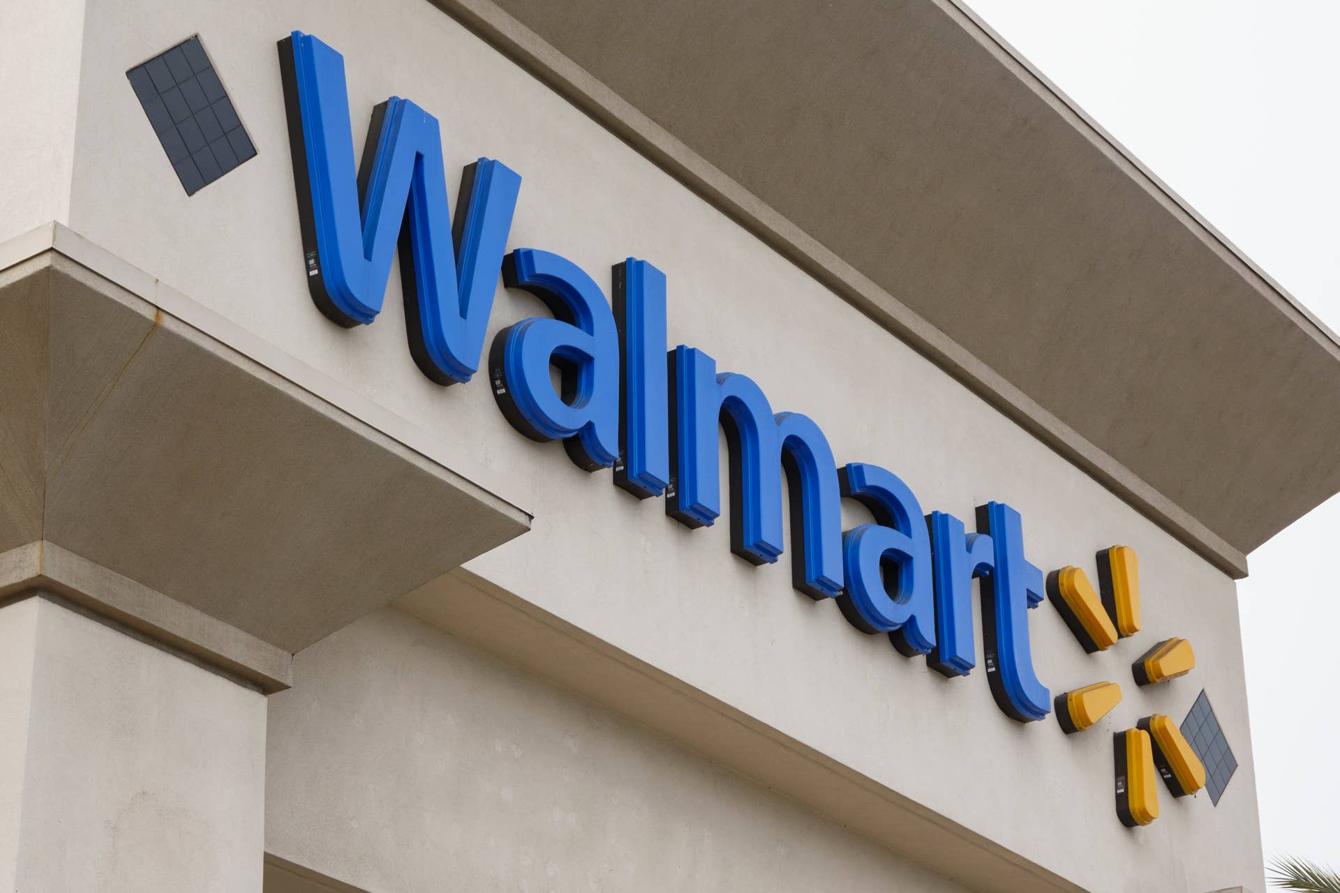 Walmart's Underrated Folding Outdoor Table Is Now Only $30 - Men's Journal