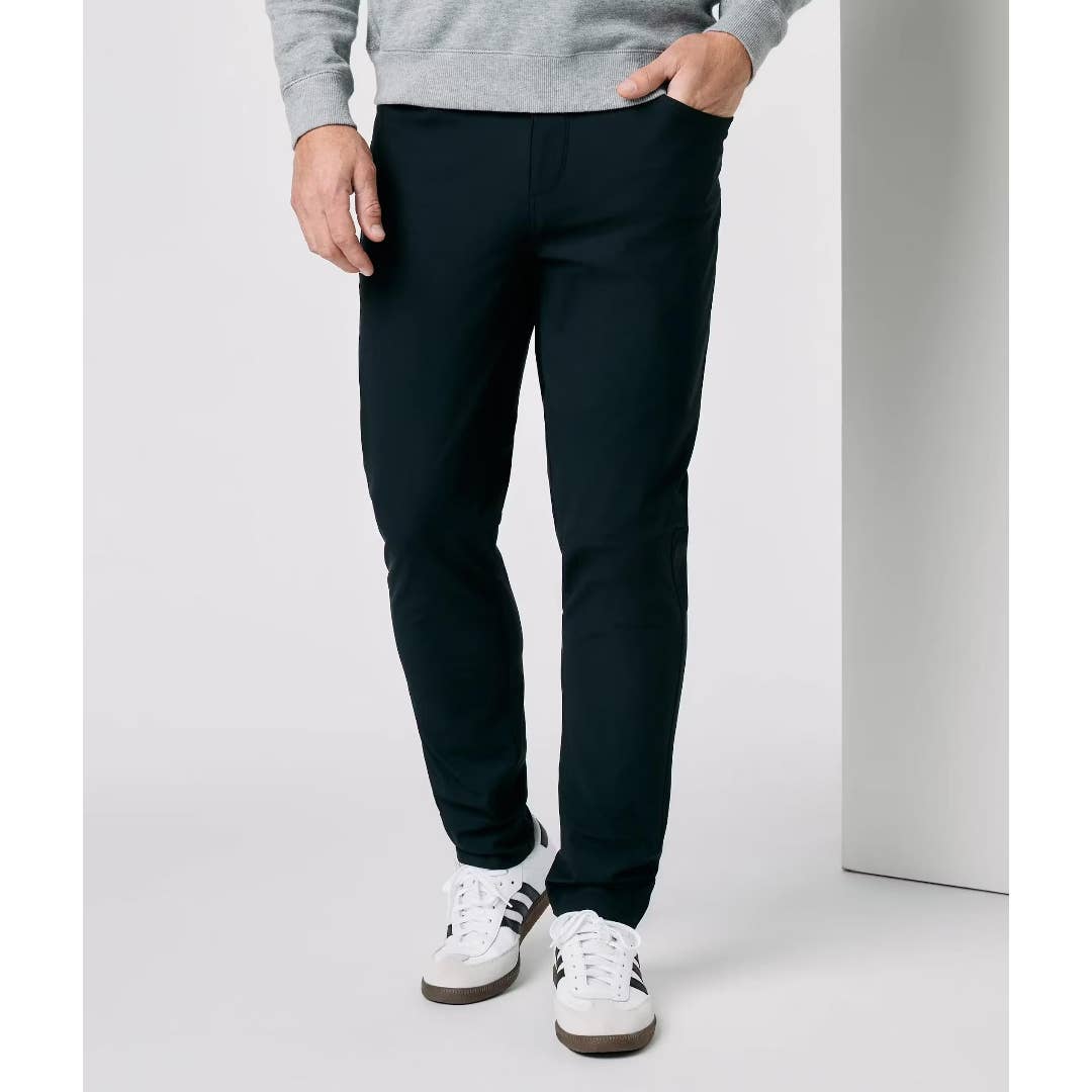 Vuori’s $128 Meta Pants Are Just $89 at Huckberry Right Now - Men's Journal
