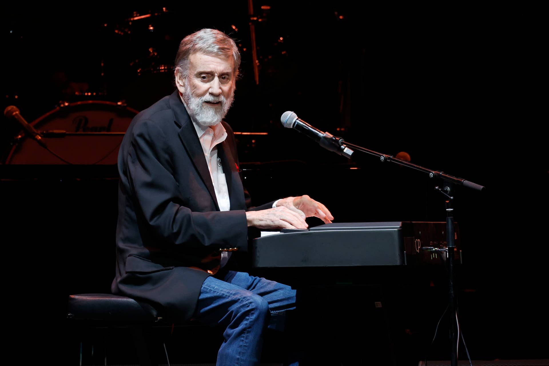 Country Music Star Ray Stevens Recovering After Heart Attack - Men's ...