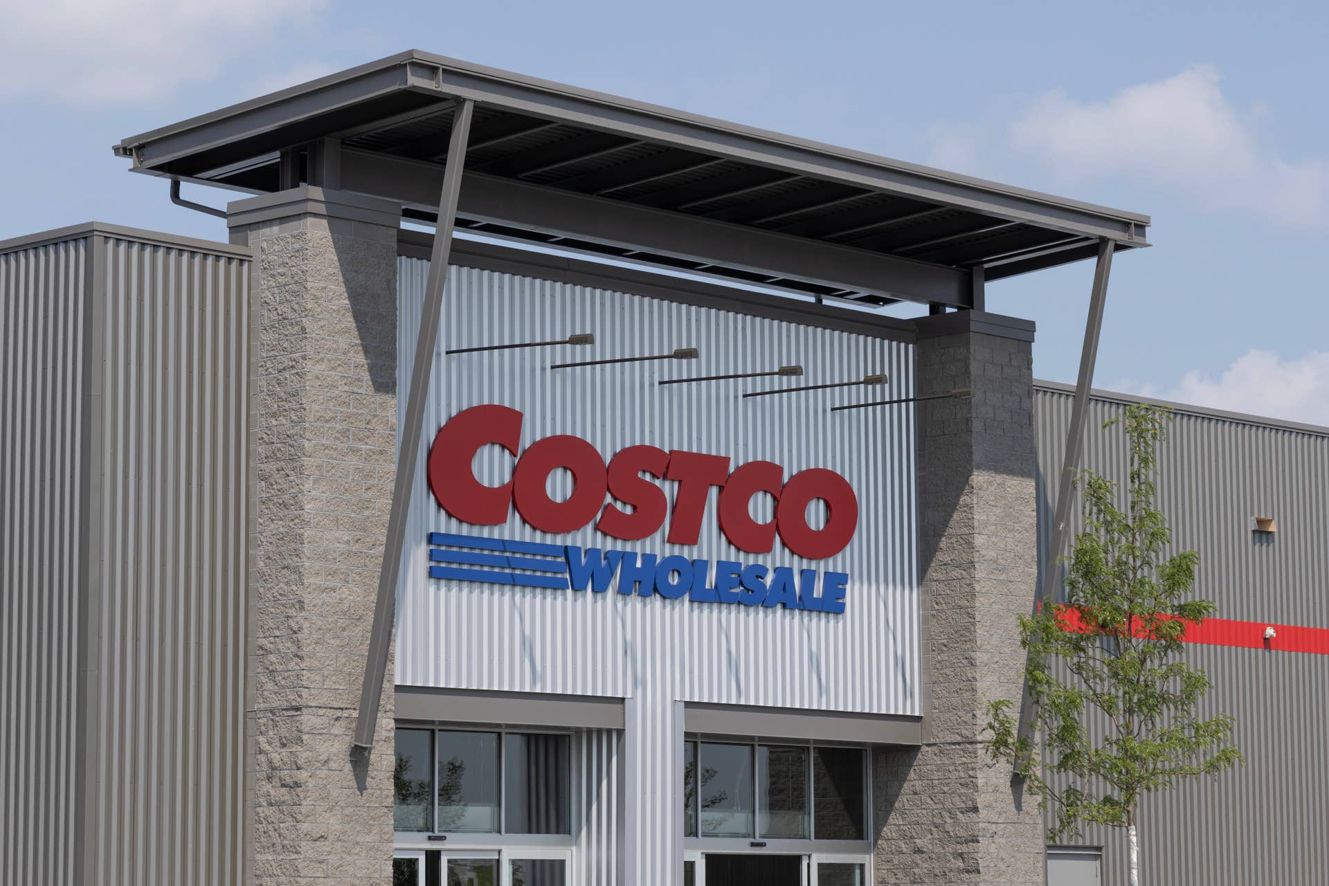 Fans Are Buzzing About Costco's New Workout Supplement - Men's Journal