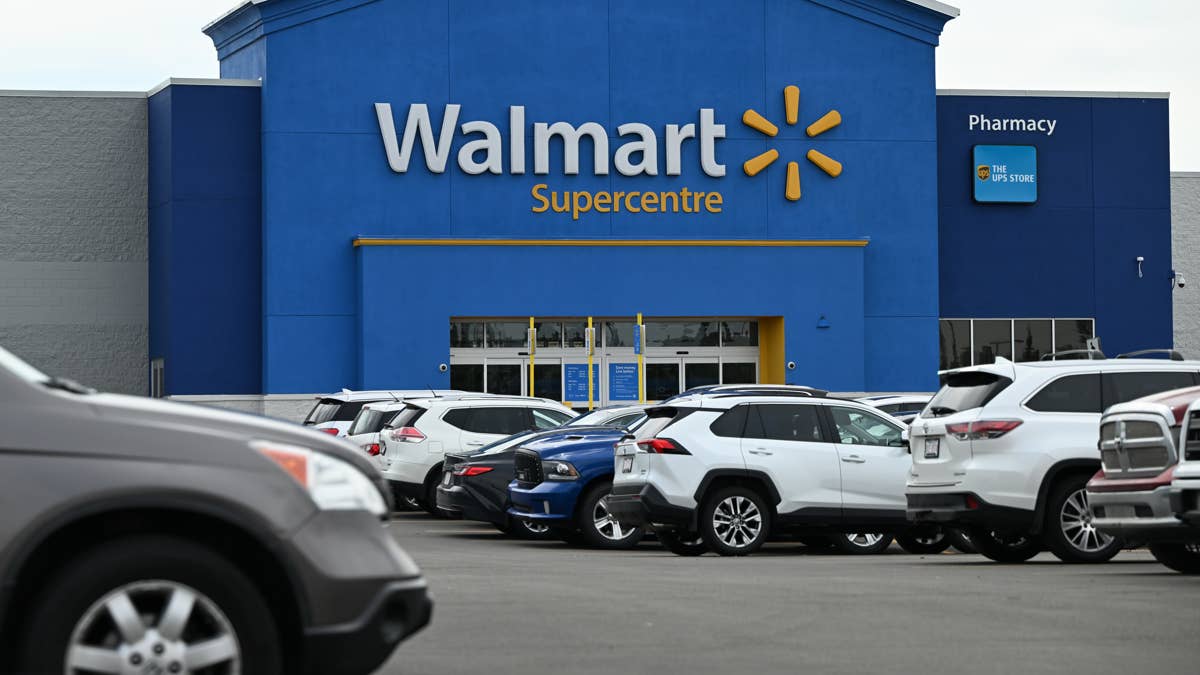 Daybetter's Rechargeable Grill Light Is Only $9 at Walmart - Men's Journal