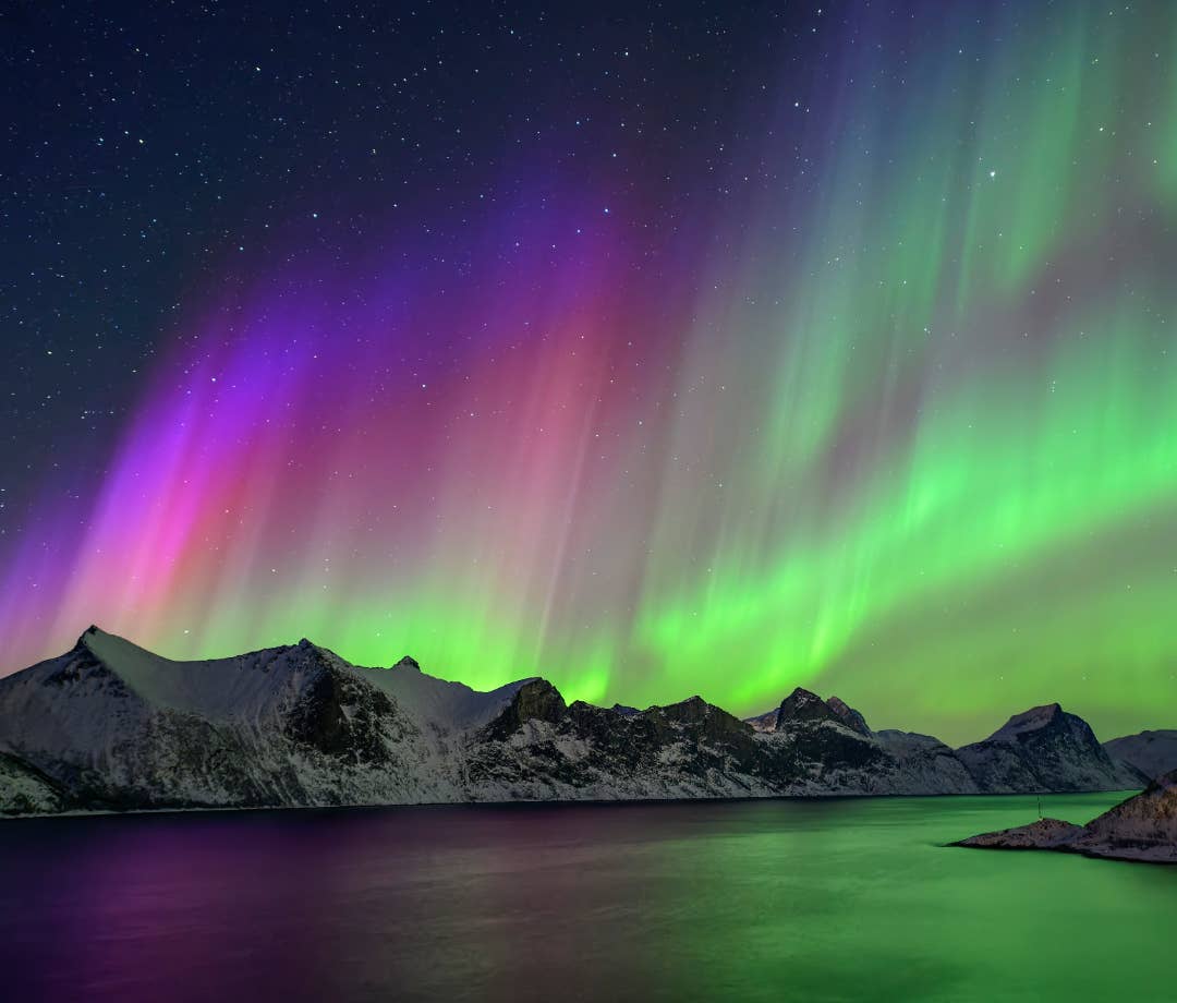 Northern Lights Could be Visible in 20 States After New Alert - Men's ...