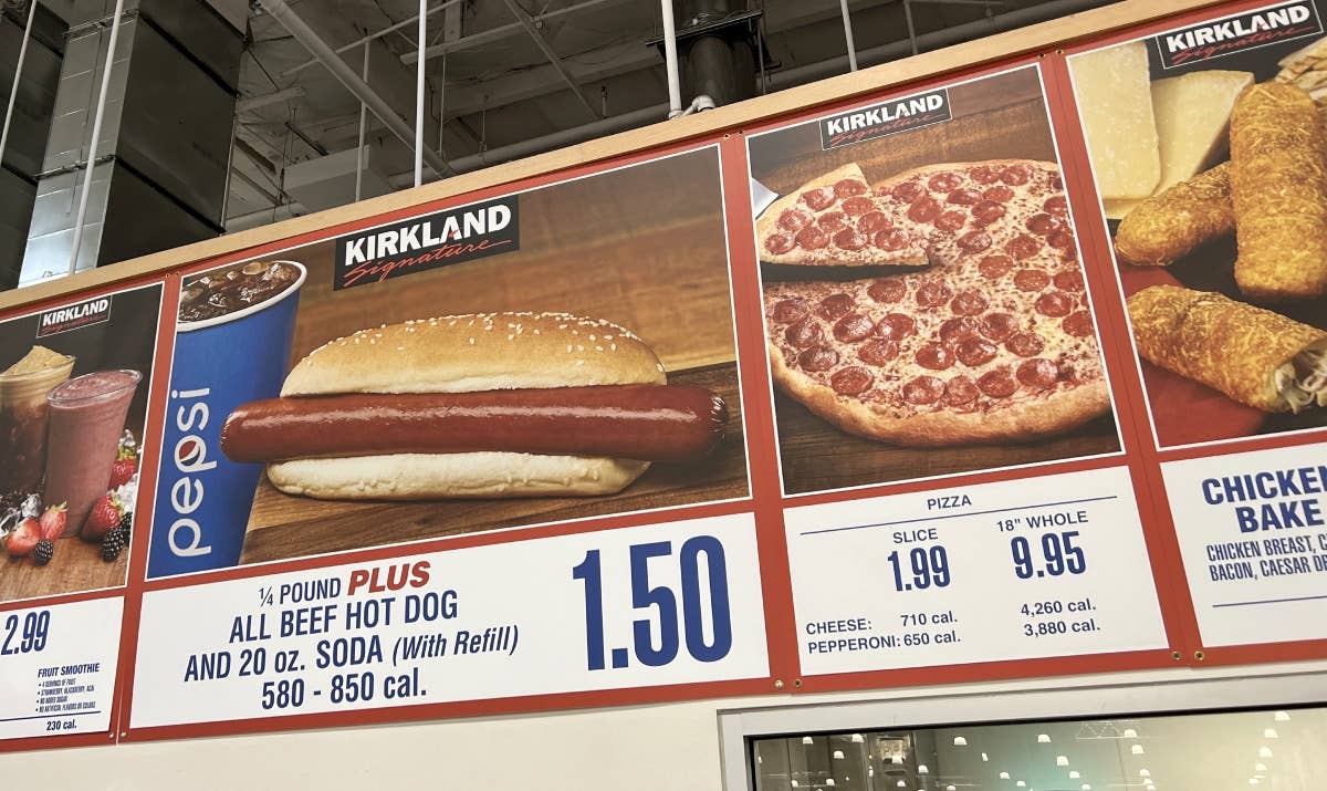 Costco Food Court TikTok Hack With Pizza, Hot Dog Goes Viral - Men's ...