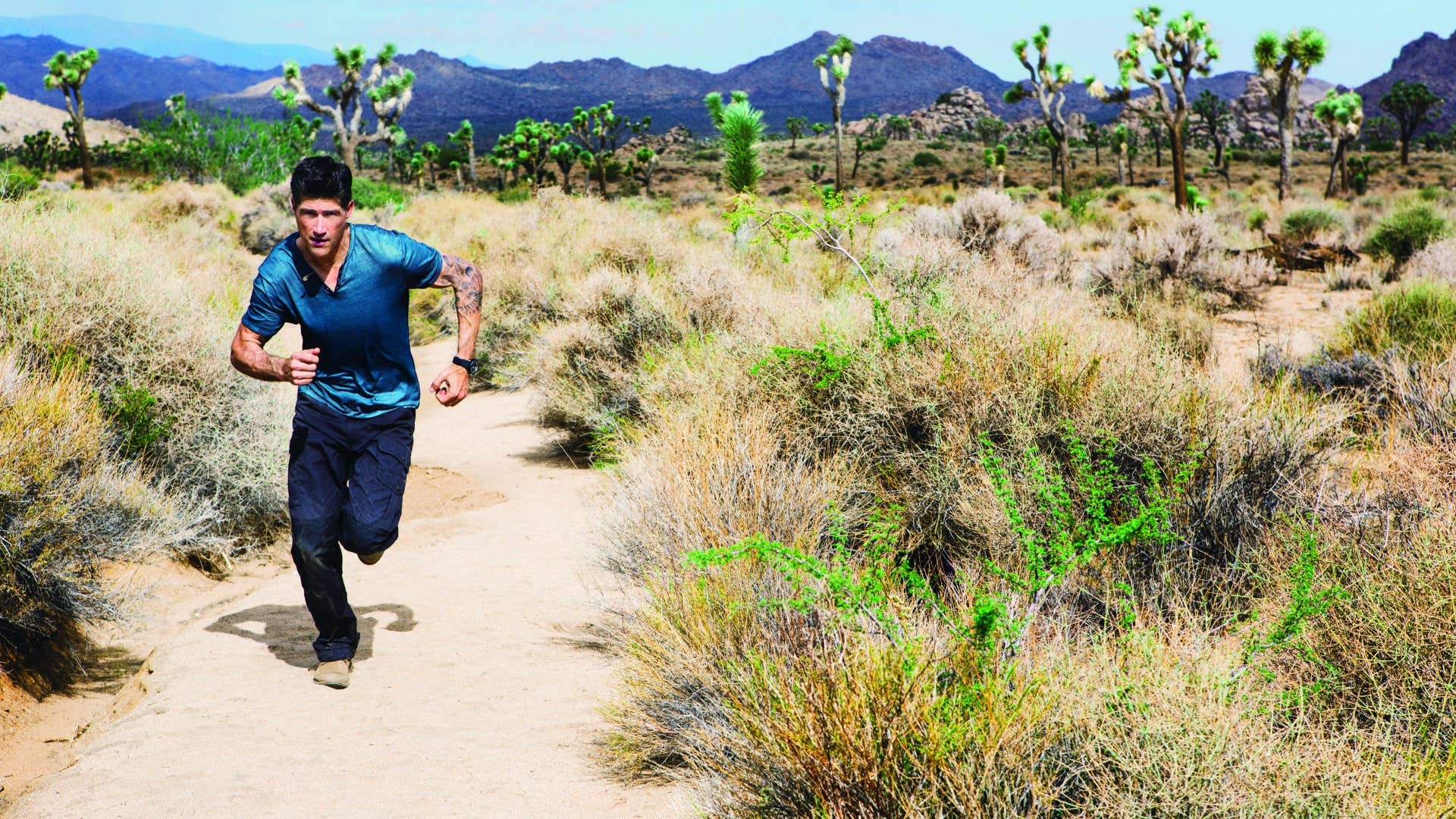 Podiatrist Reveals the Stride Errors Wrecking Your Feet - Men's Journal