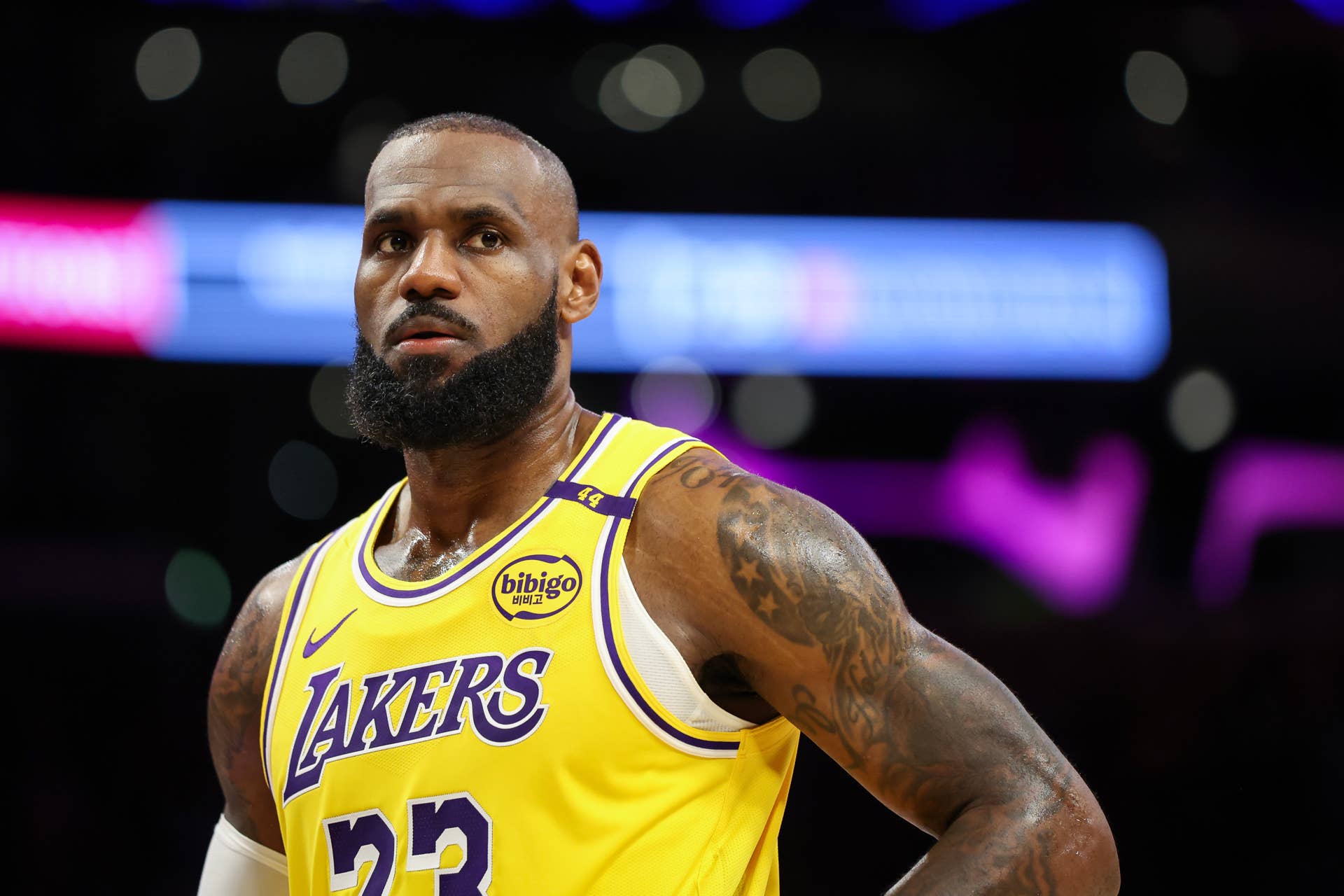 NBA Insider Shares Strong Take on LeBron James Trade Rumors - Men's Journal