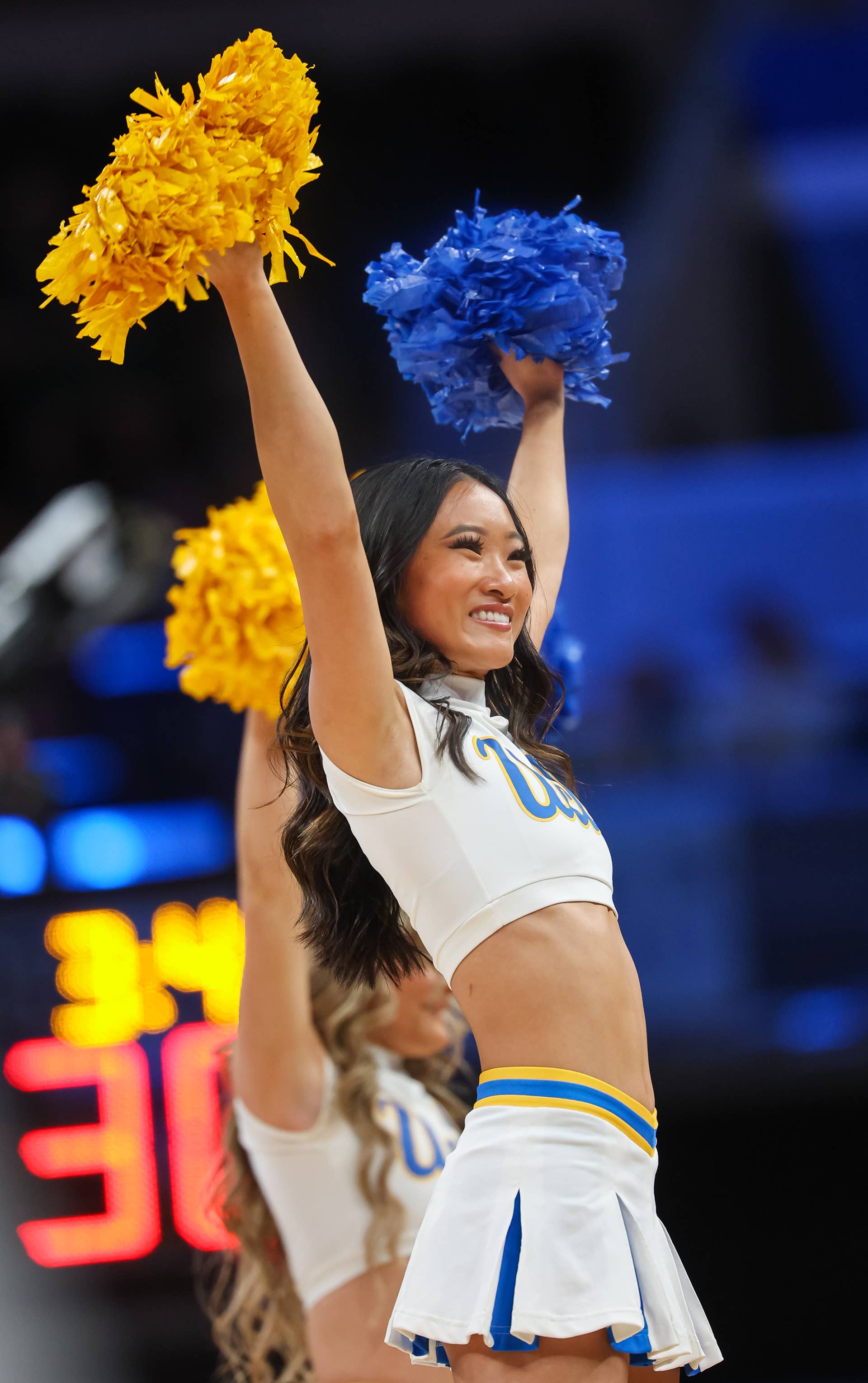 UCLA Cheerleaders Stun Crowds With Revealing Outfits, Dance Moves - Men ...