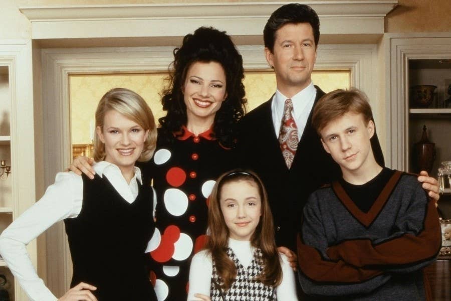 'The Nanny' Cast Stages Mini-Reunion 26 Years Later - Men's Journal