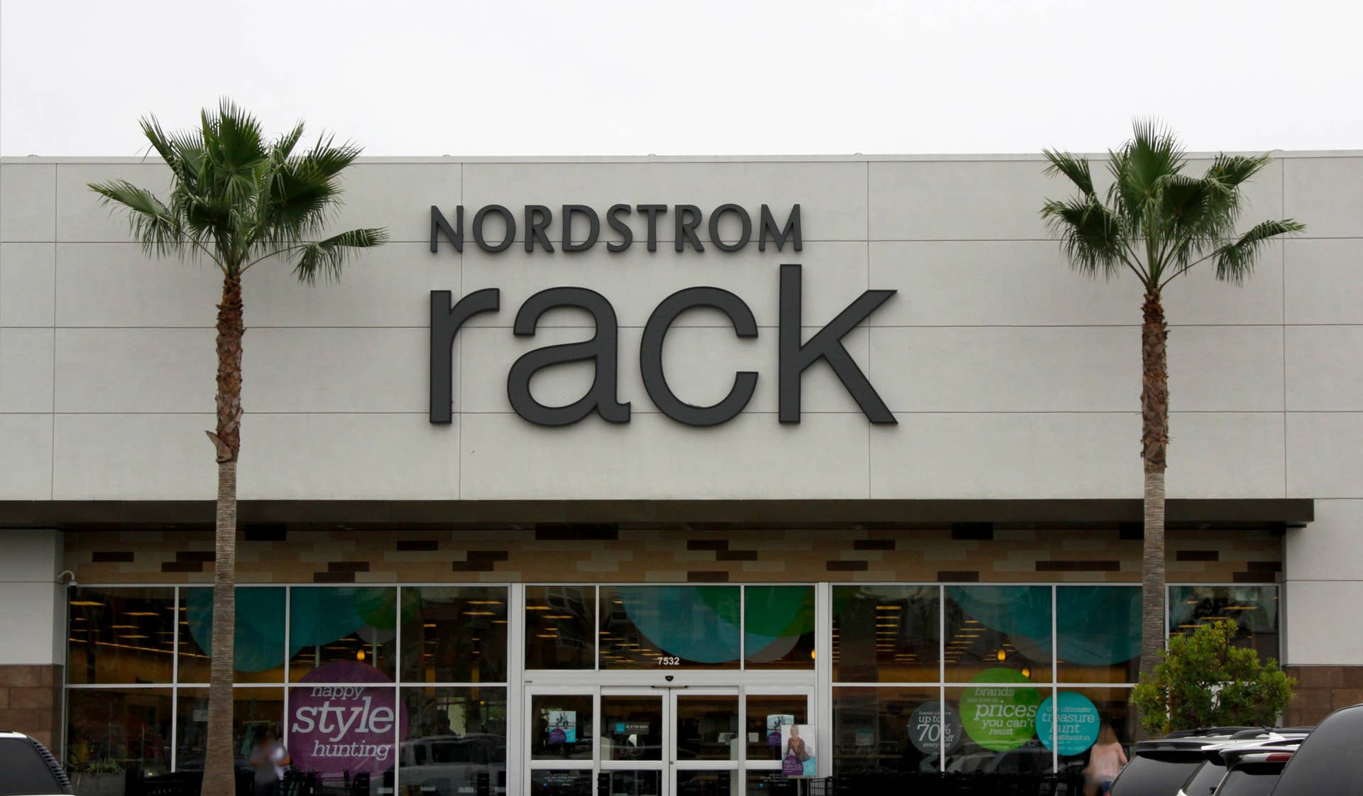 Dozens of Ray-Bans Are Up to 53% Off at Nordstrom Rack - Men's Journal
