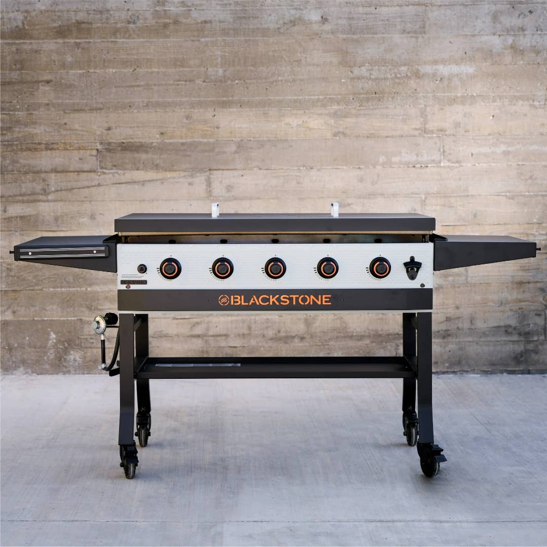 Blackstone’s Humongous 5-Burner Griddle Is Now Under $400 - Men's Journal