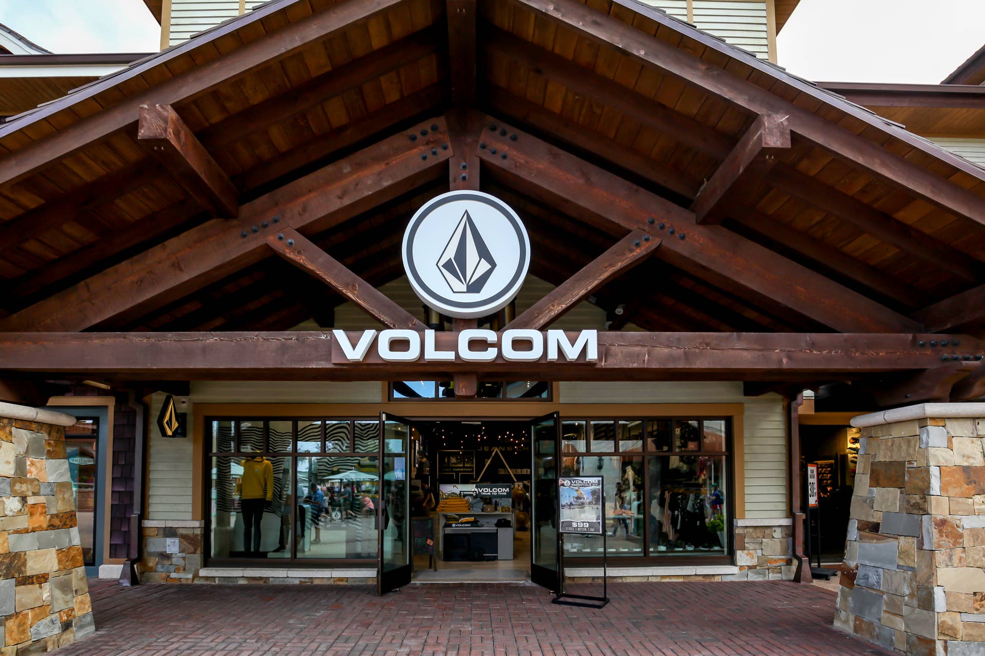 This Volcom Ski & Snowboard Jacket Is 55% Off at Zappos - Men's Journal