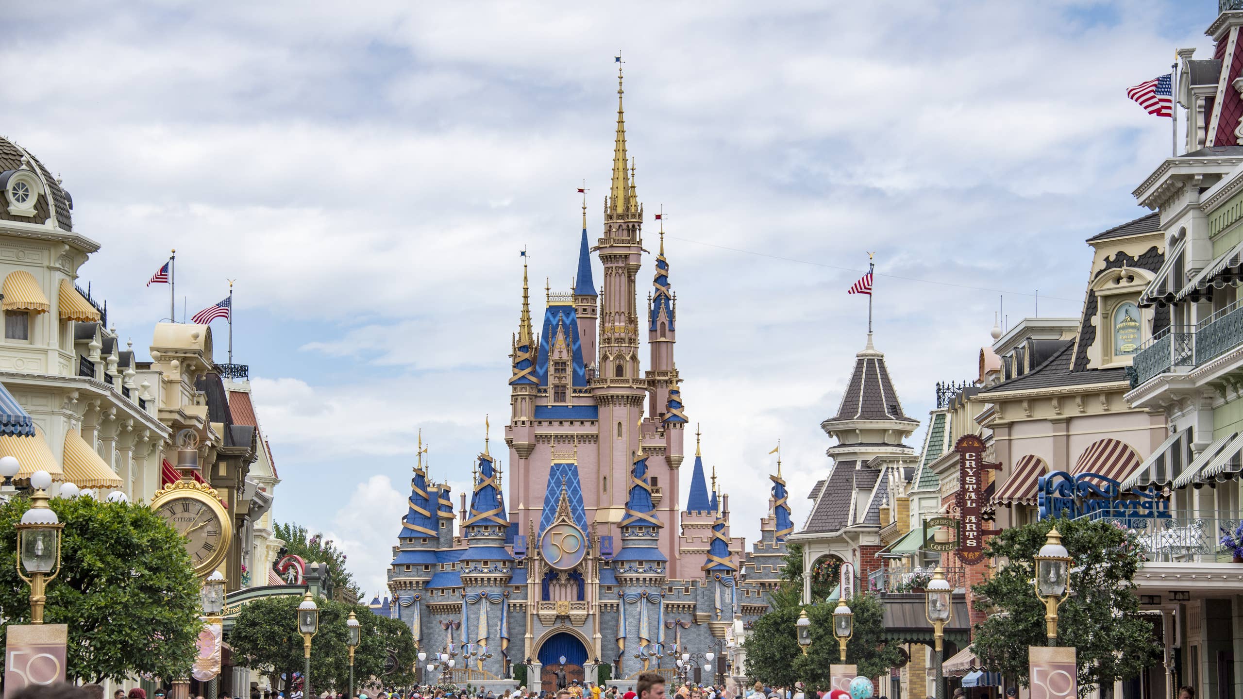 Fifth Unrelated Death Occurs at Disney World in Less Than a Month, No ...