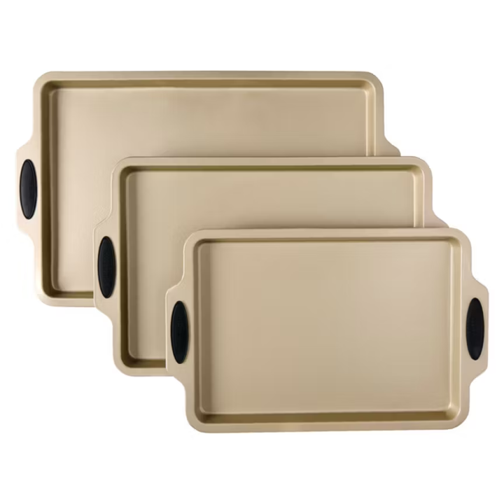 Aldi Drops New Gold 3-Piece Sheet Pan Set for Only $13 - Men's Journal