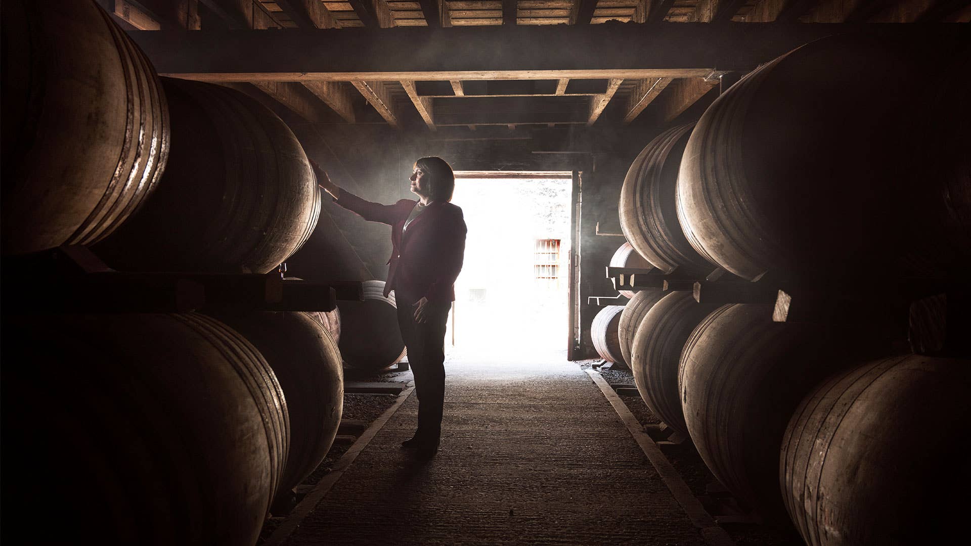 How Glendronach’s Rachel Barrie Redefined Scotch Whisky - Men's Journal