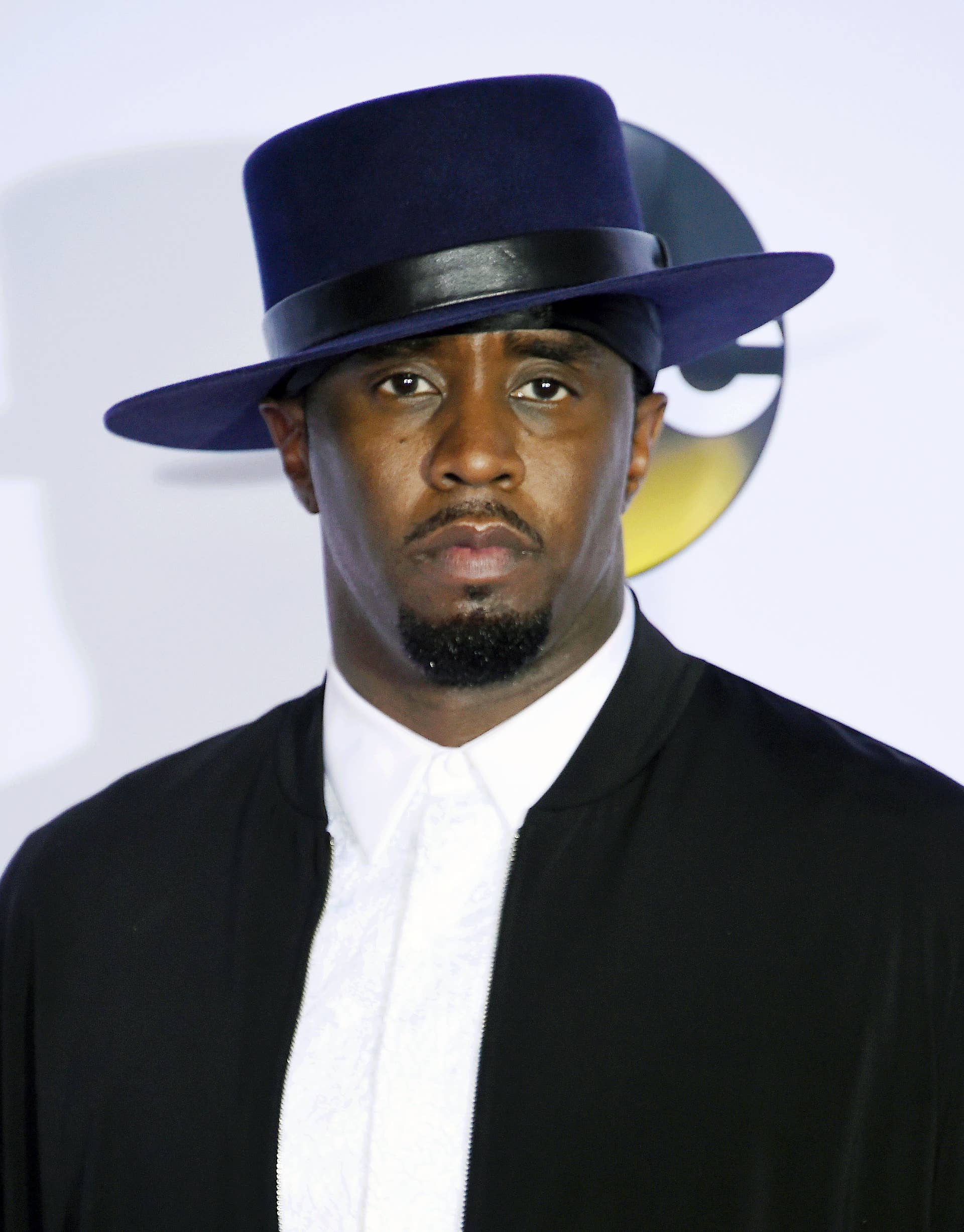 Sean 'Diddy' Combs Is Almost Unrecognizable in 1st Prison Photo - Men's ...