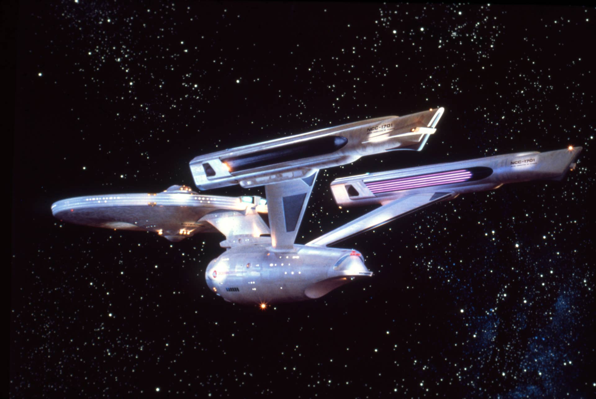 Next Star Trek Movie Coming From 'Dungeons & Dragons' Writers Will Be a ...