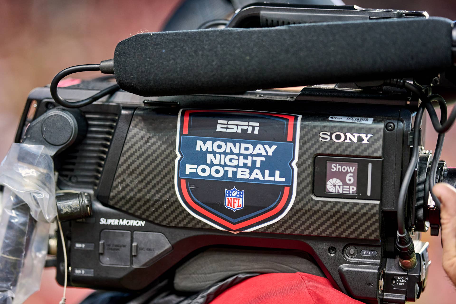 YouTube TV Backtracks on ESPN, ABC Blackouts as Subscriber Fallout ...