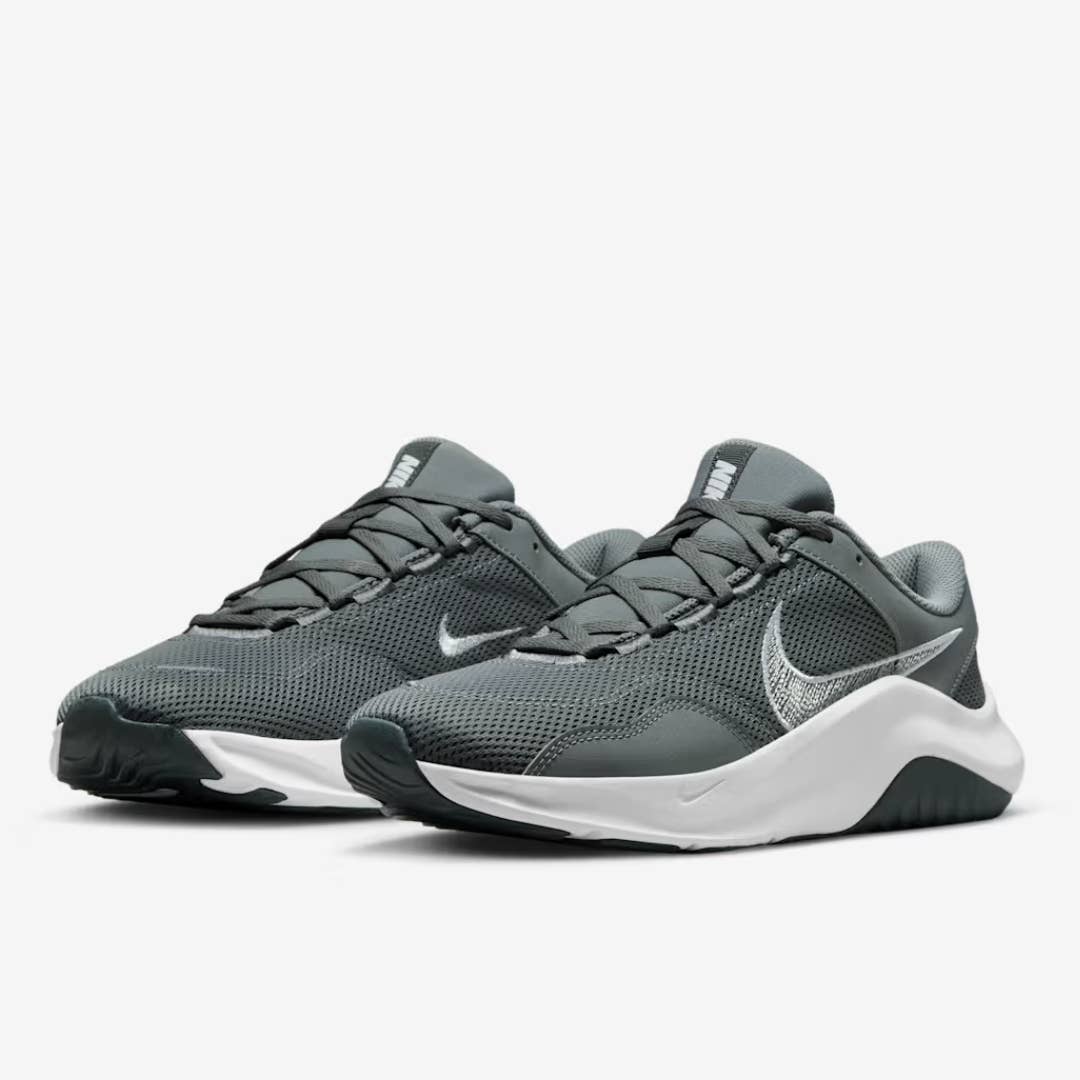 Nike’s Light & Comfy Workout Shoes Are $37 for Cyber Monday - Men's Journal