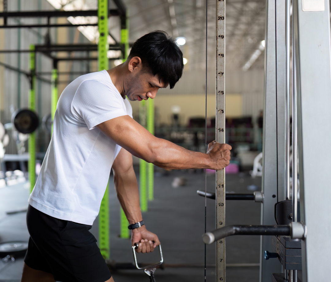 Glen Powell’s Chest, Back, Traps, and Abs Workout - Men's Journal