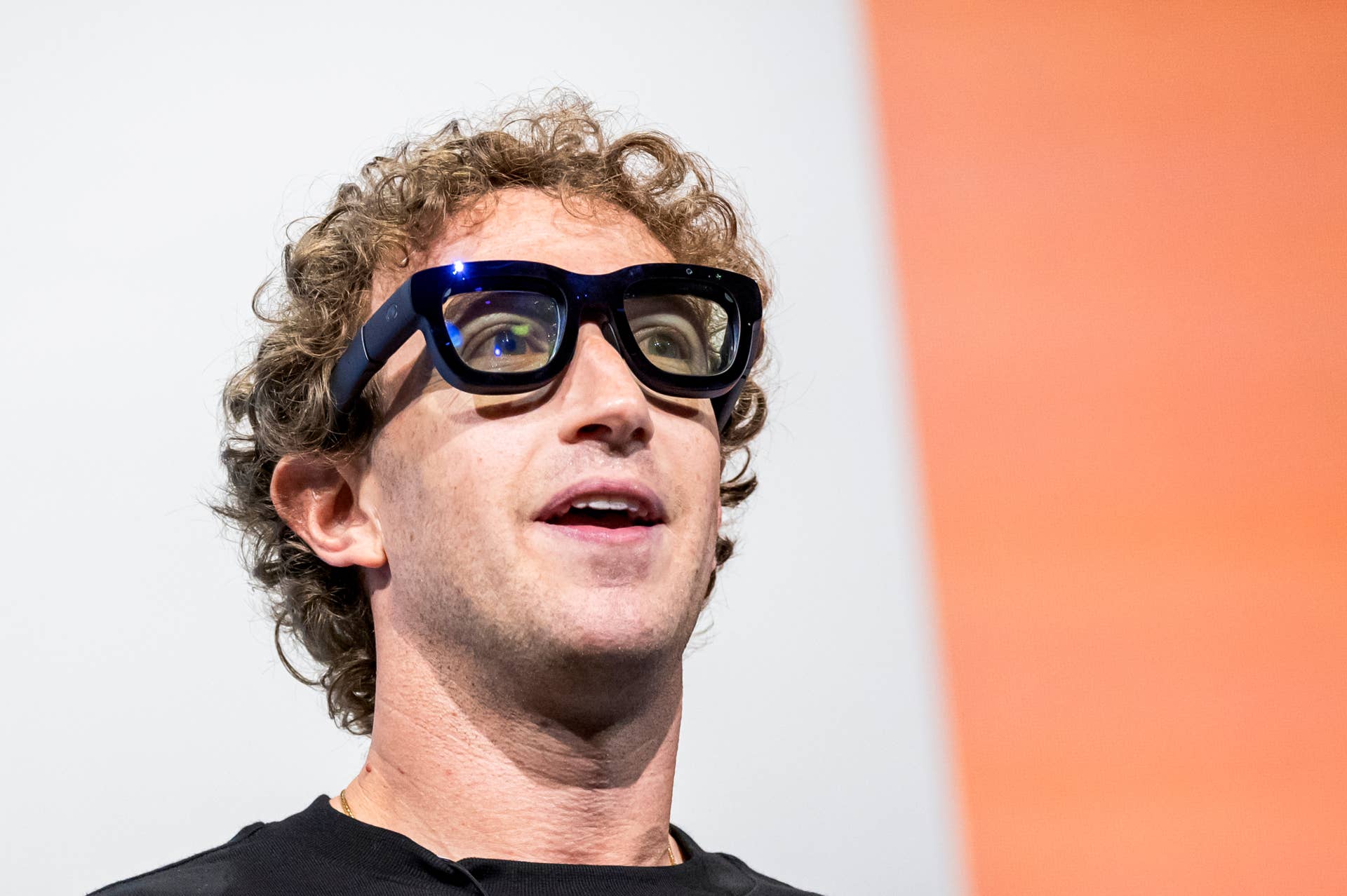 After Reportedly Burning Through $77 Billion, Mark Zuckerberg Finally ...