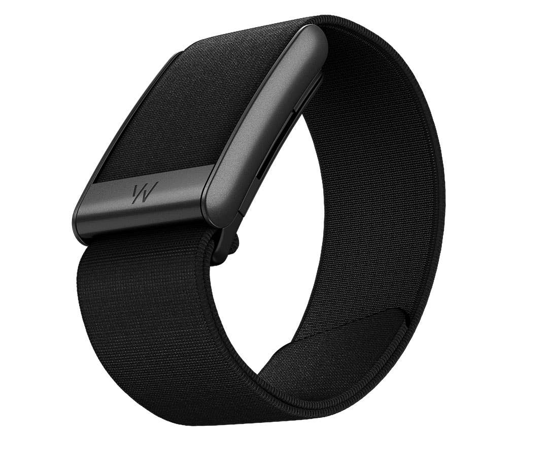 Whoop MG Review: The Best Screenless Tracker for Lifters - Men's Journal