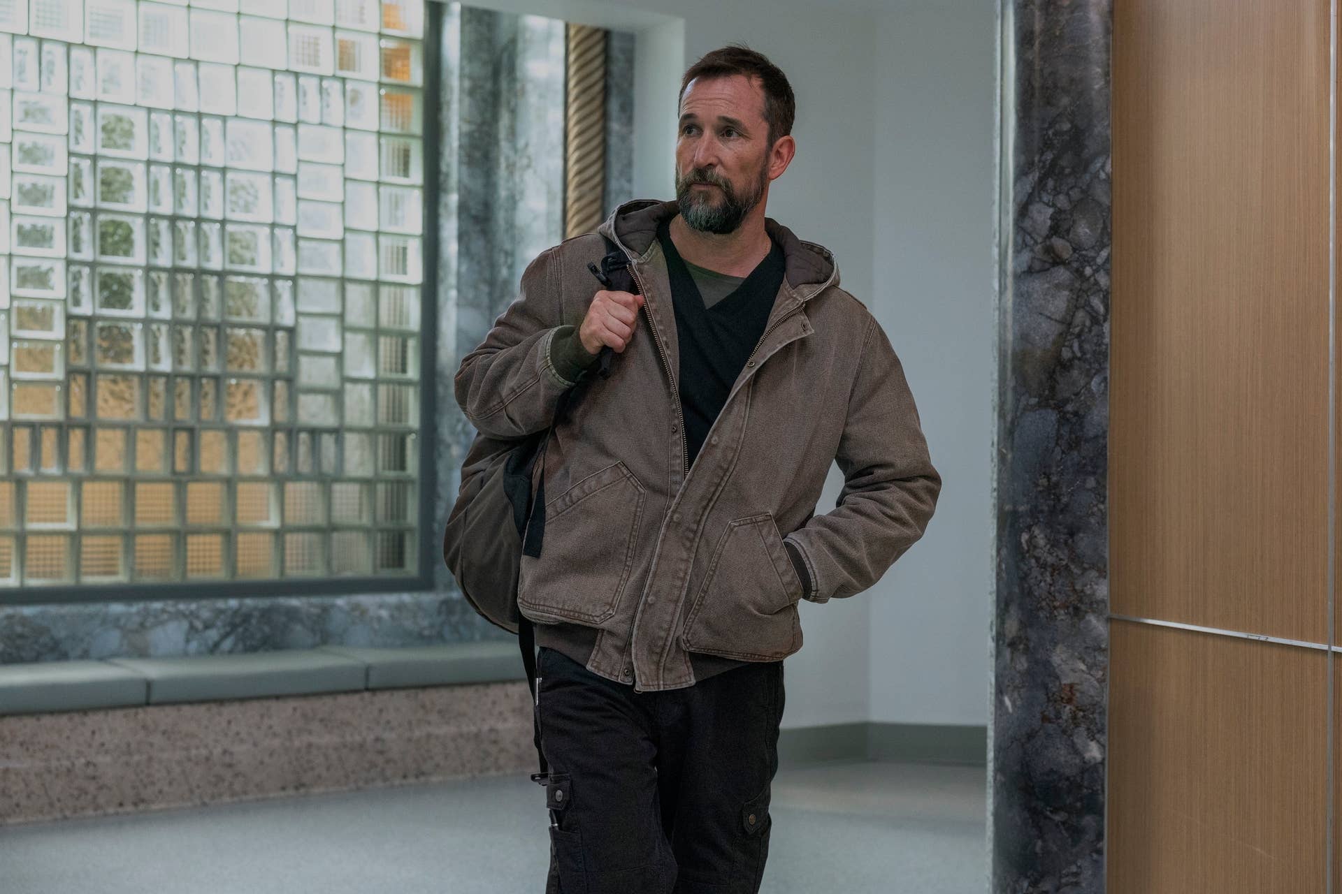 Noah Wyle Net Worth: How the Actor Built His Fortune - Men's Journal
