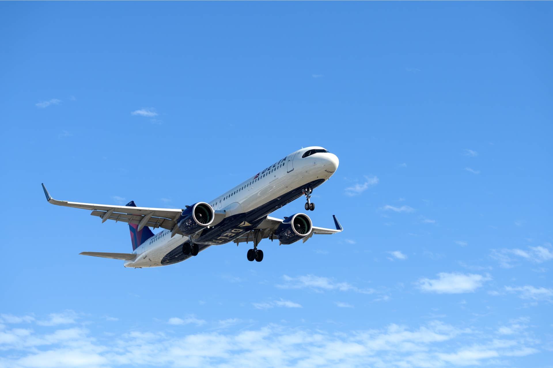 The Points Guy Names Best U.S. Airline -- It's a Repeat Winner - Men's ...