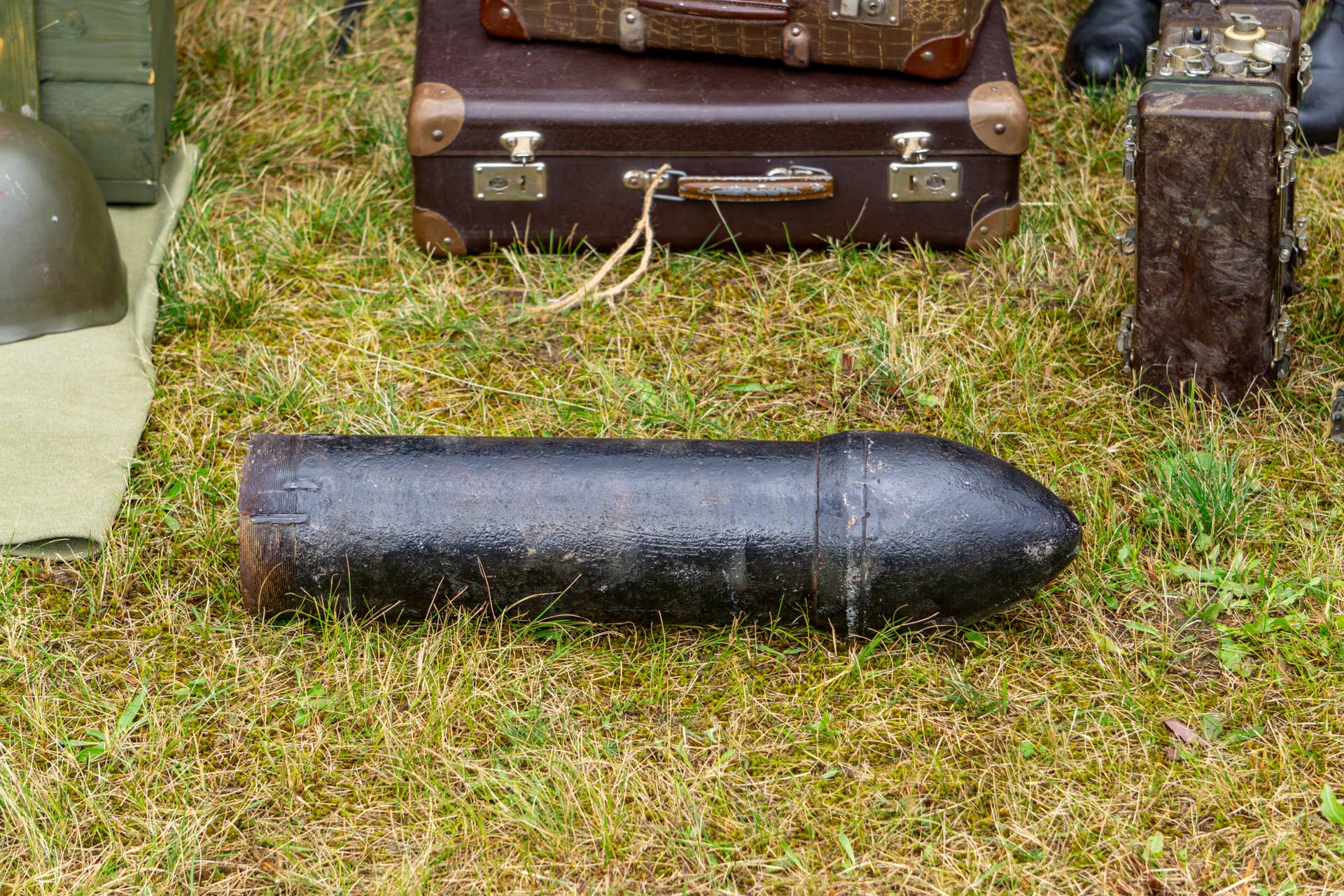 Bomb Squad Called to Hospital Over WW1 Bomb Found in Patient’s Rectum ...