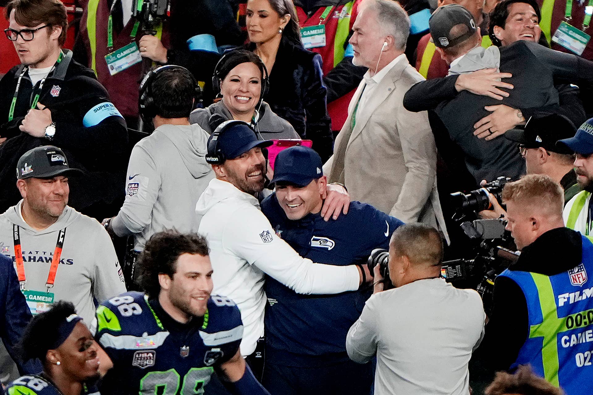 Seahawks Lose Coach Immediately After Super Bowl Win Over Patriots ...
