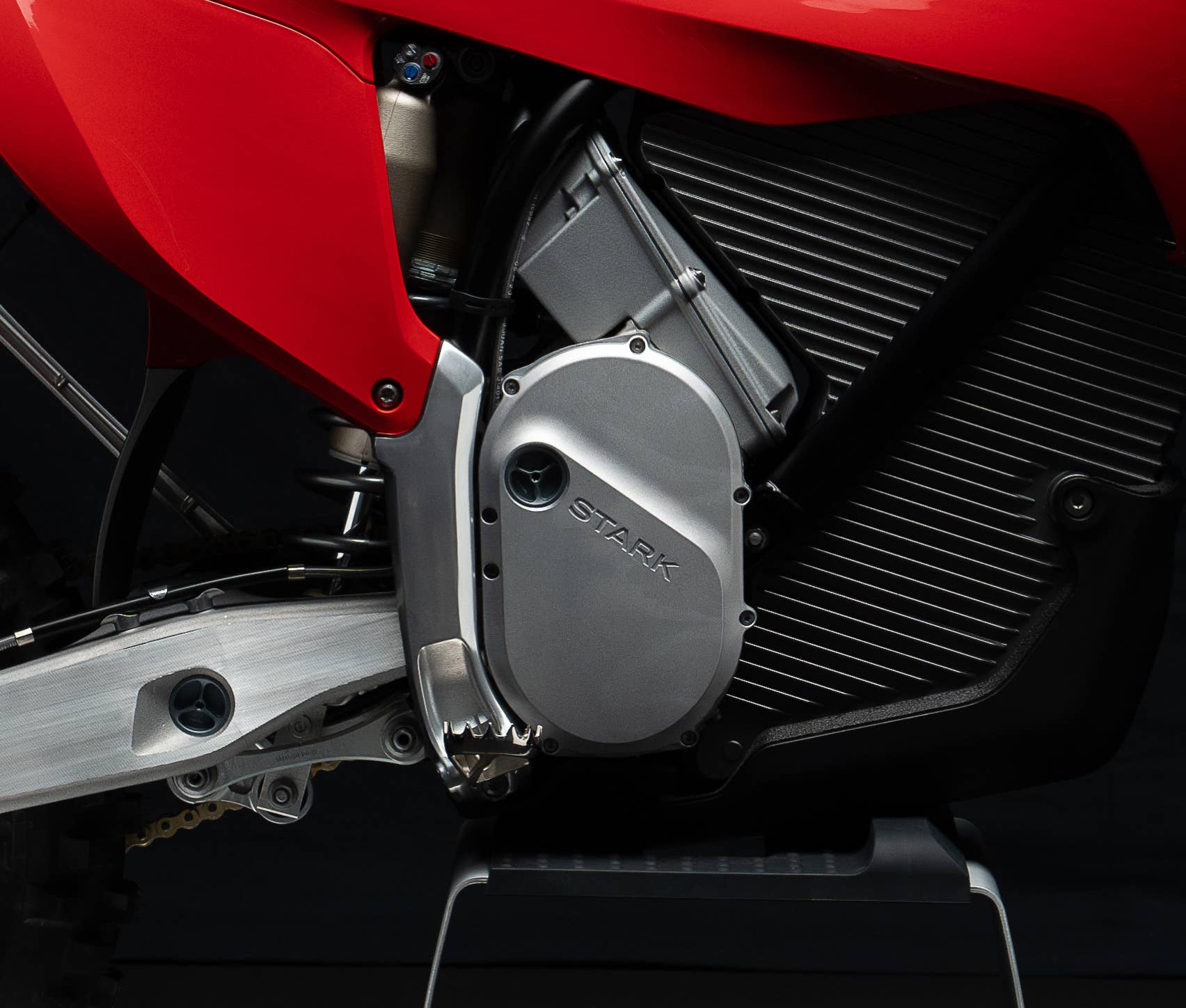Stark Varg EX Review: 80-HP Electric Enduro Specs and Price - Men's Journal