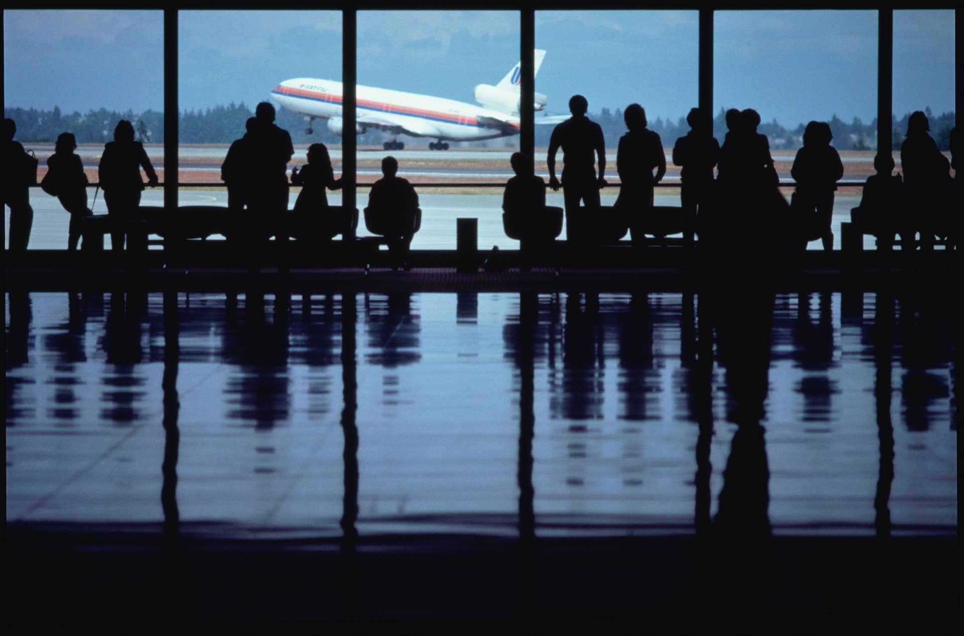 U.S. Issues 'Reconsider Travel' Warnings Ahead of July 4 - Men's Journal