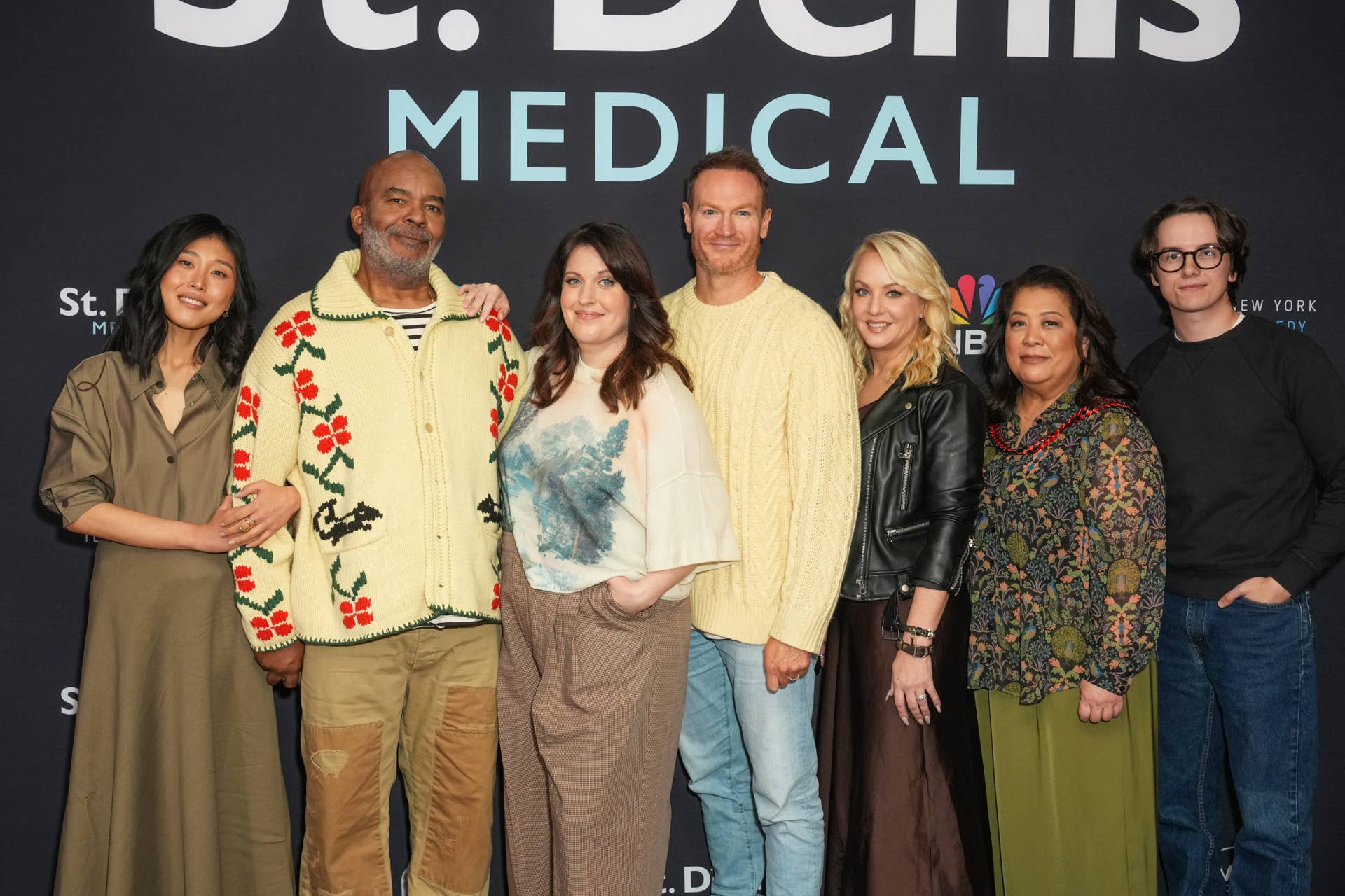 Netflix Quietly Adds Hit Sitcom for April 2026 Release - Men's Journal
