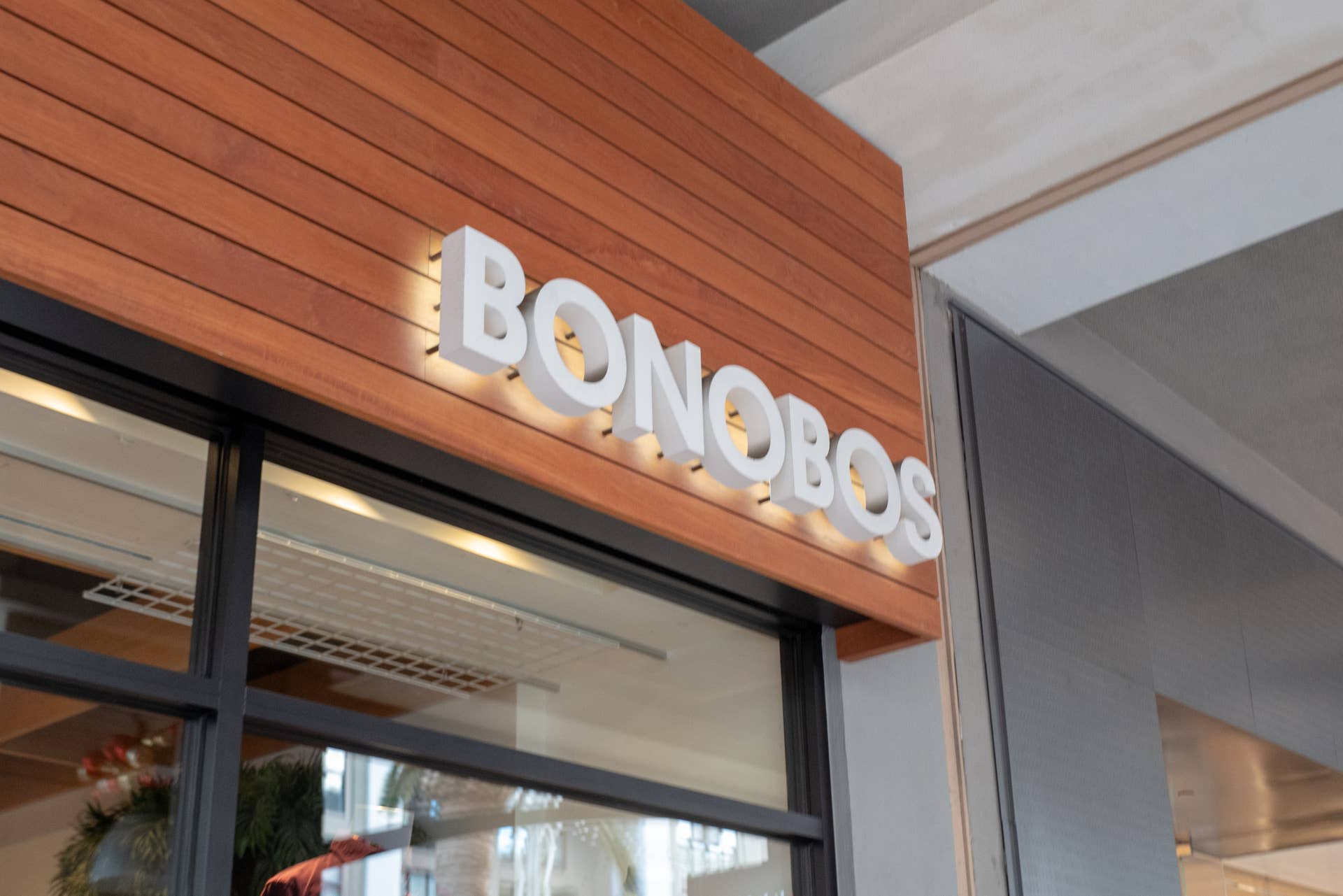 Bonobos’ ‘Stylish’ Travel Jeans Are Over 50% Off - Men's Journal