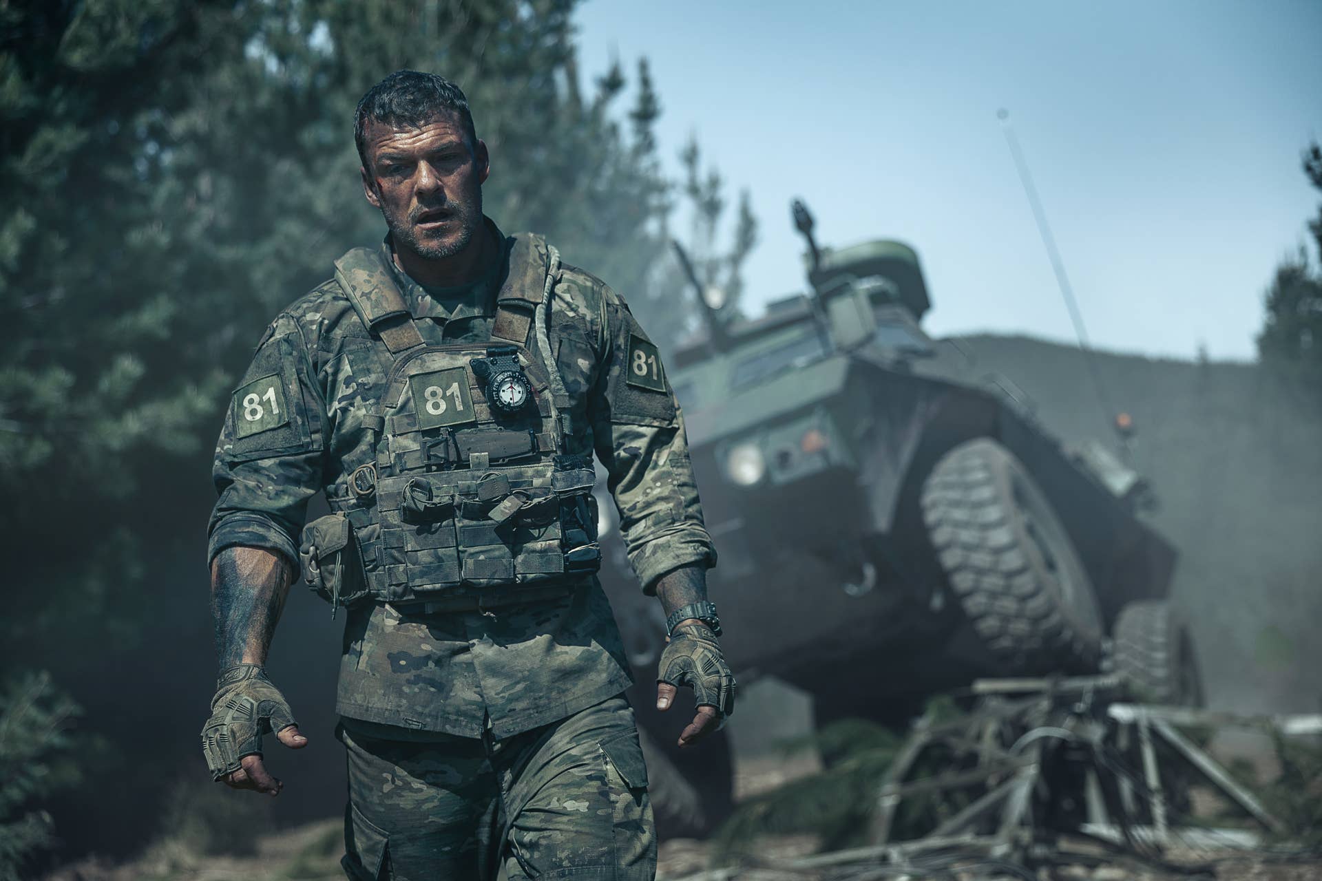 Alan Ritchson Sends Emotional Message After Netflix Announcement - Men ...