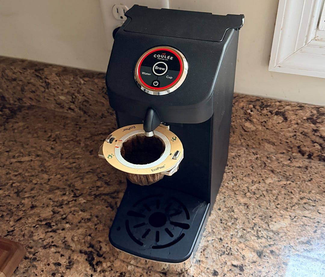 Coulée Swirl Brewing System Review: Pour-Over Made Easy - Men's Journal